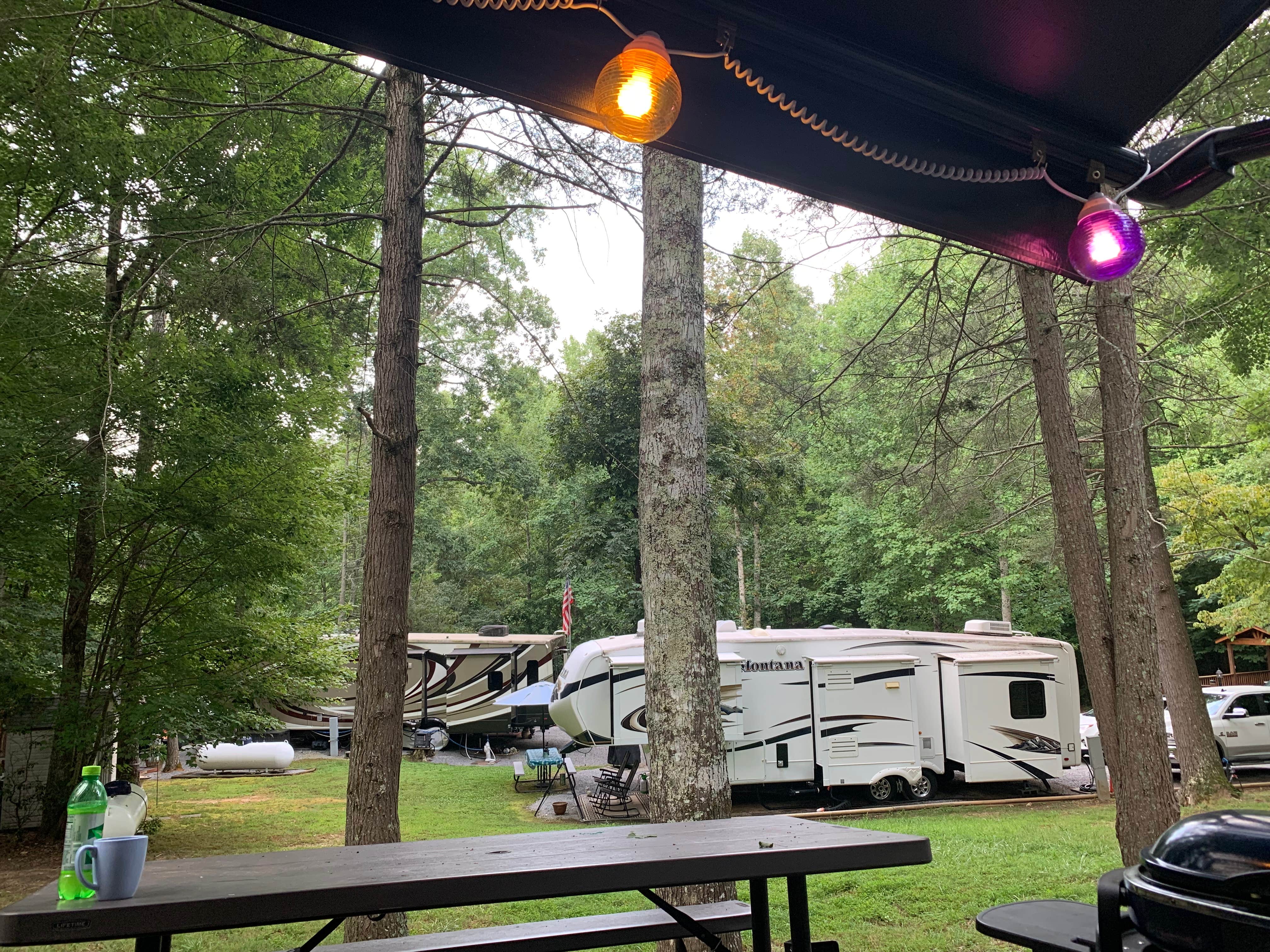 Honeysuckle Meadows RV resort | Townsend, Tennessee