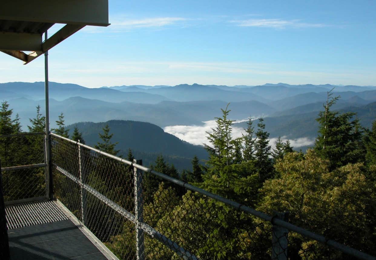 Quail Prairie Lookout Camping | Brookings, OR