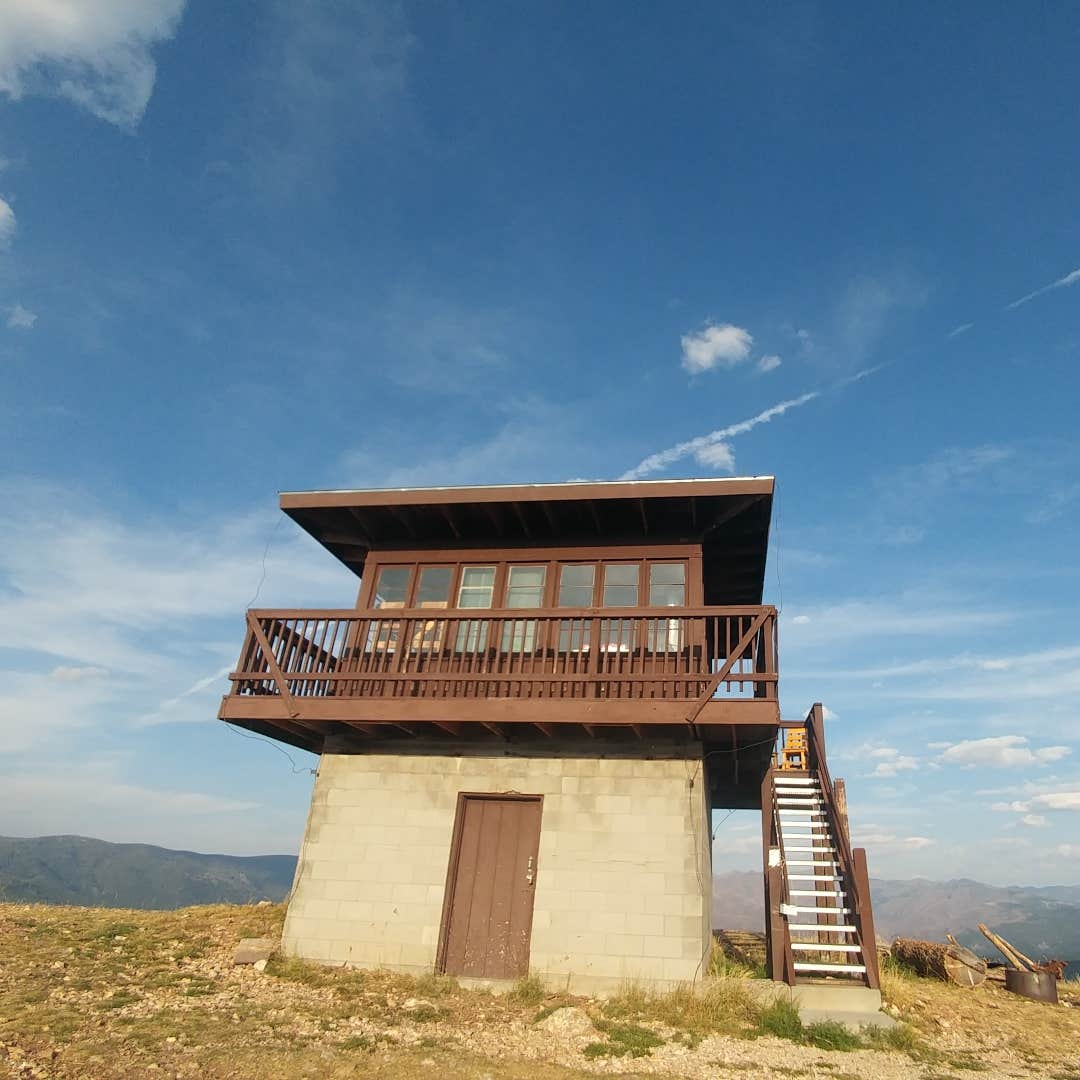 Garnet Mountain Fire Lookout Camping | Gallatin Gateway, Montana