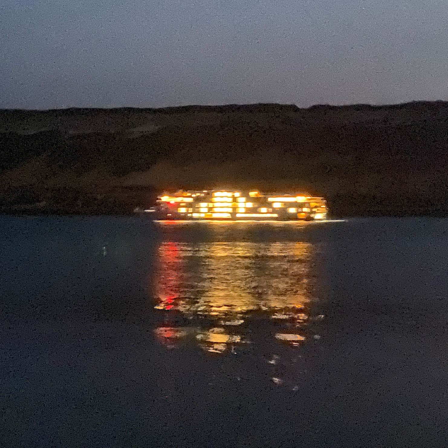 Peach Beach RV Park on the Columbia | Cheatham Lock and Dam, Oregon