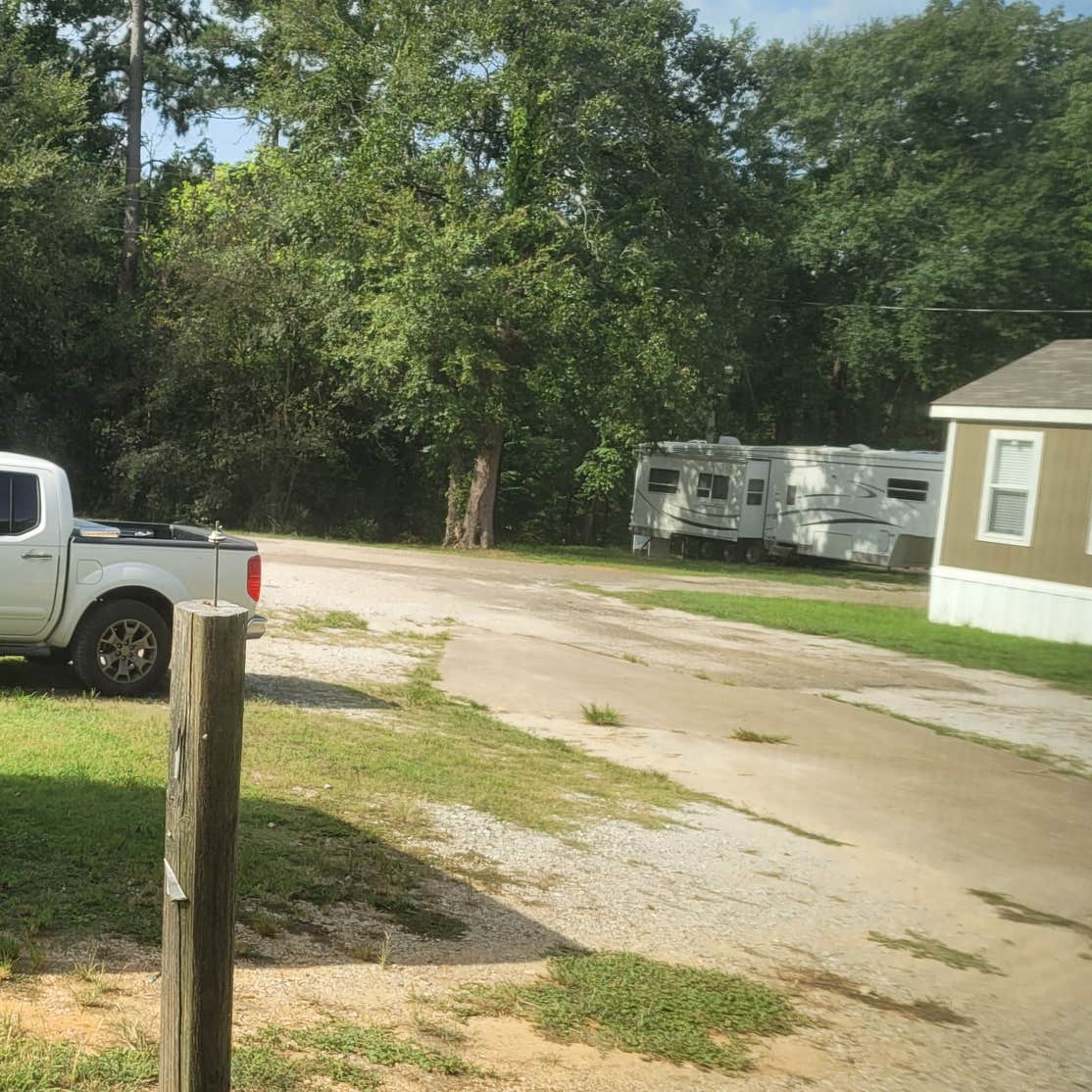 Pine Ridge RV Park | Kilgore, Texas