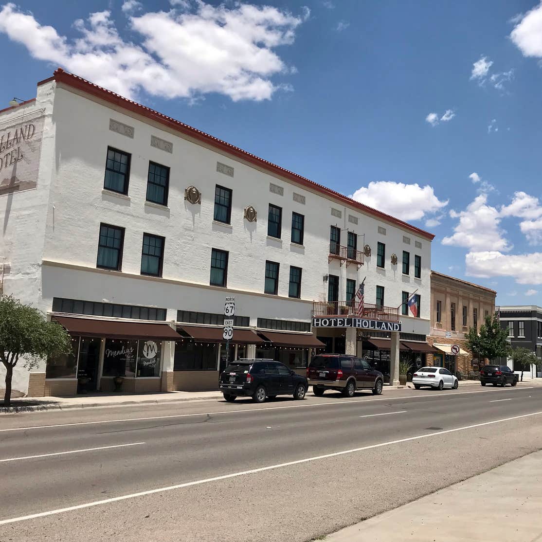 Lost Alaskan RV Park | Alpine, Texas