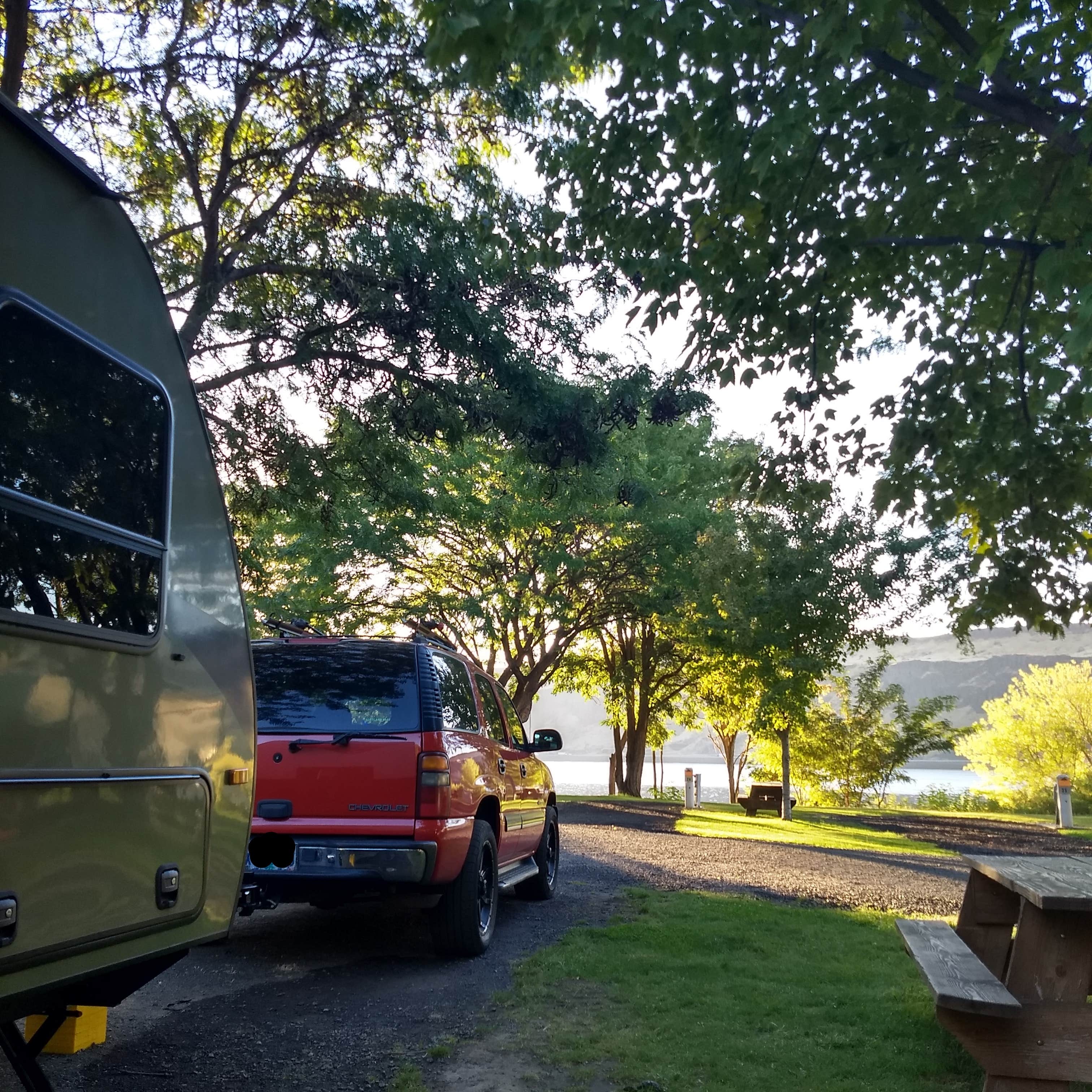 Peach Beach RV Park on the Columbia | Cheatham Lock and Dam, Oregon