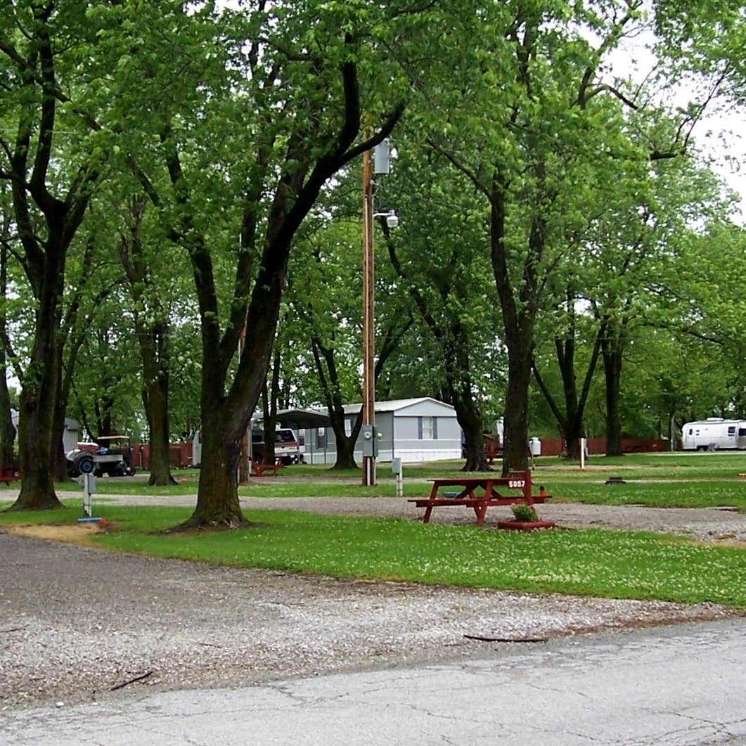 Red Maples Community Camping | Fulton, Missouri
