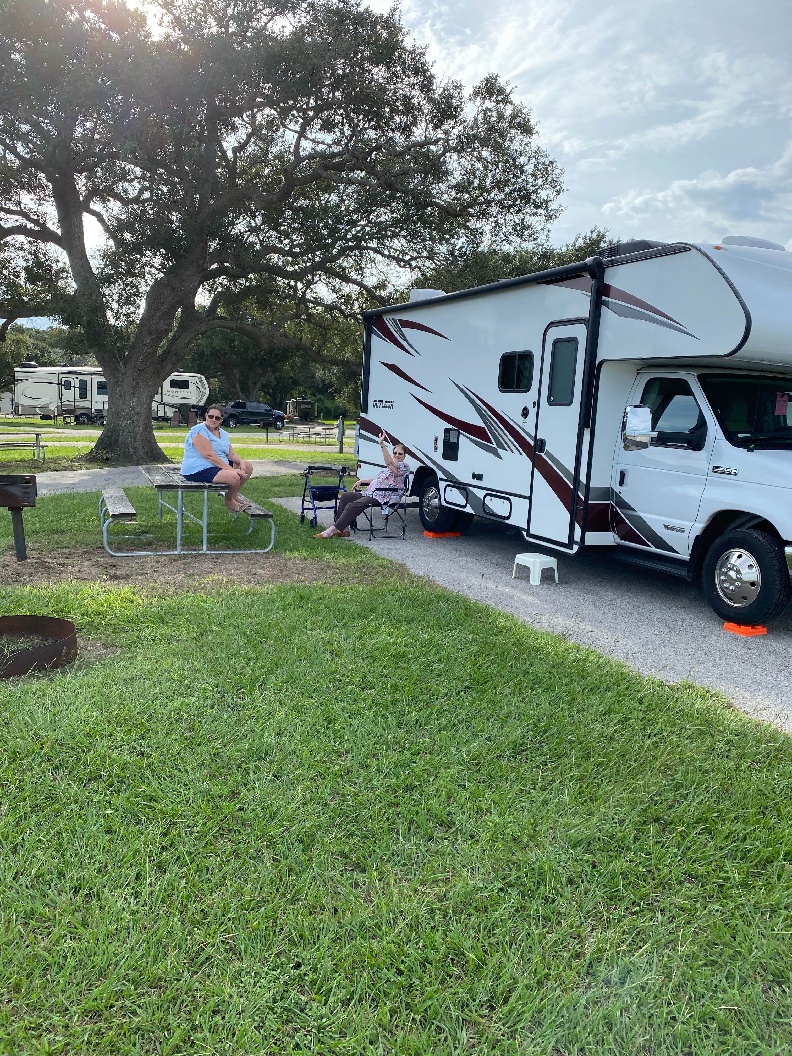 Brackenridge Recreation Complex Camping | Edna, Texas