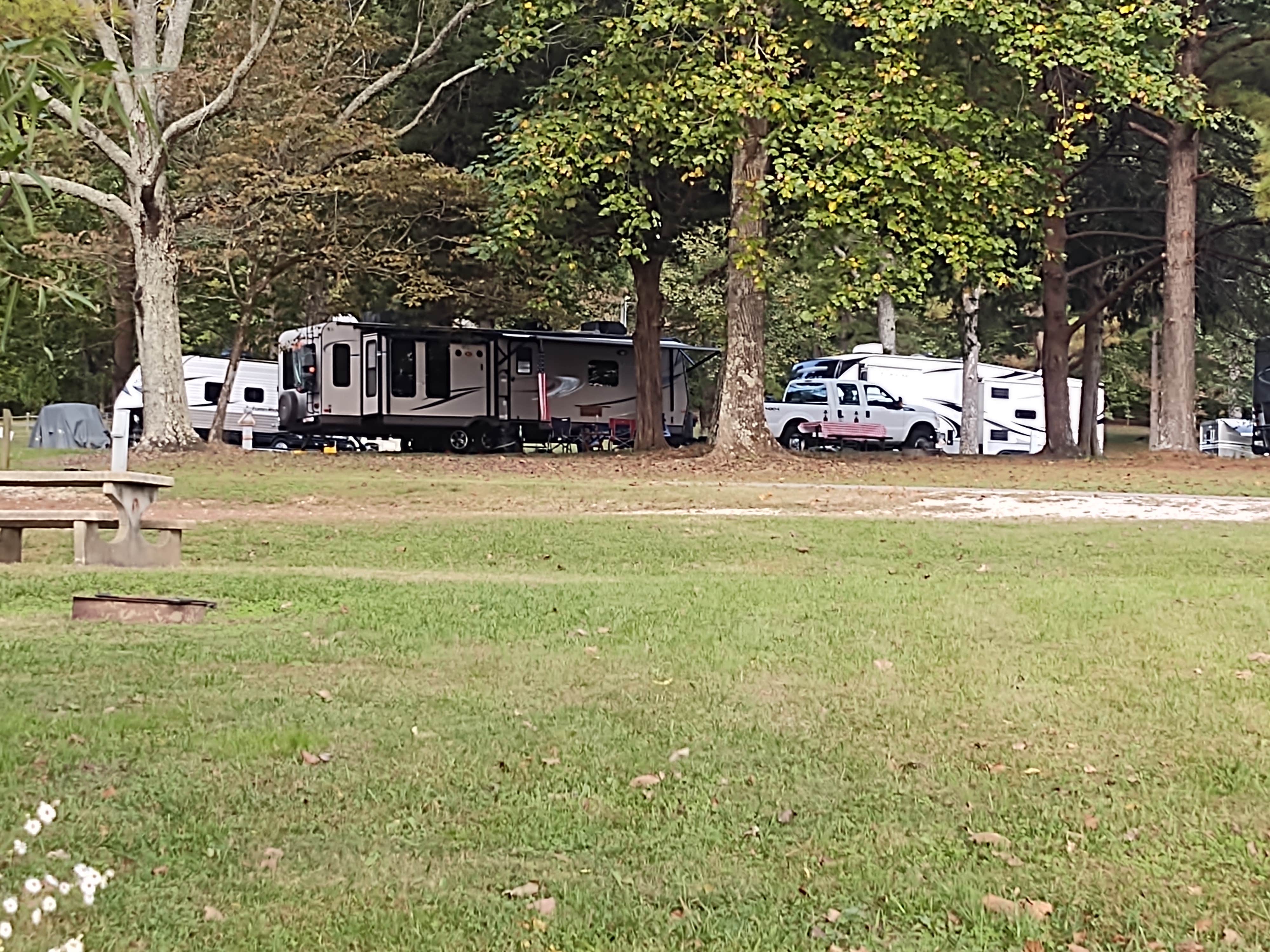 Cedar Point Campground | Manchester, TN