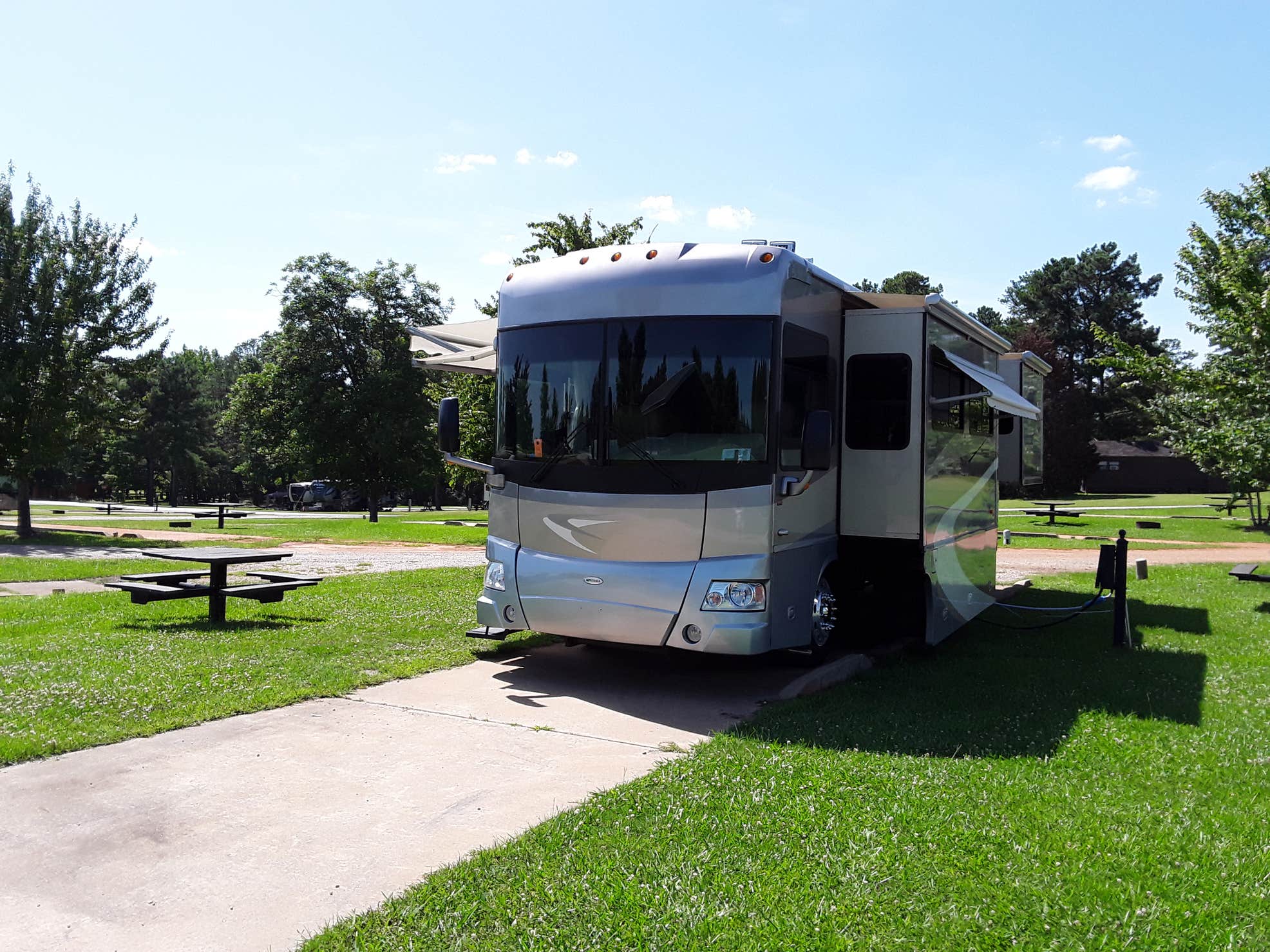 Pine Mountain RV Resort | Go Camping America