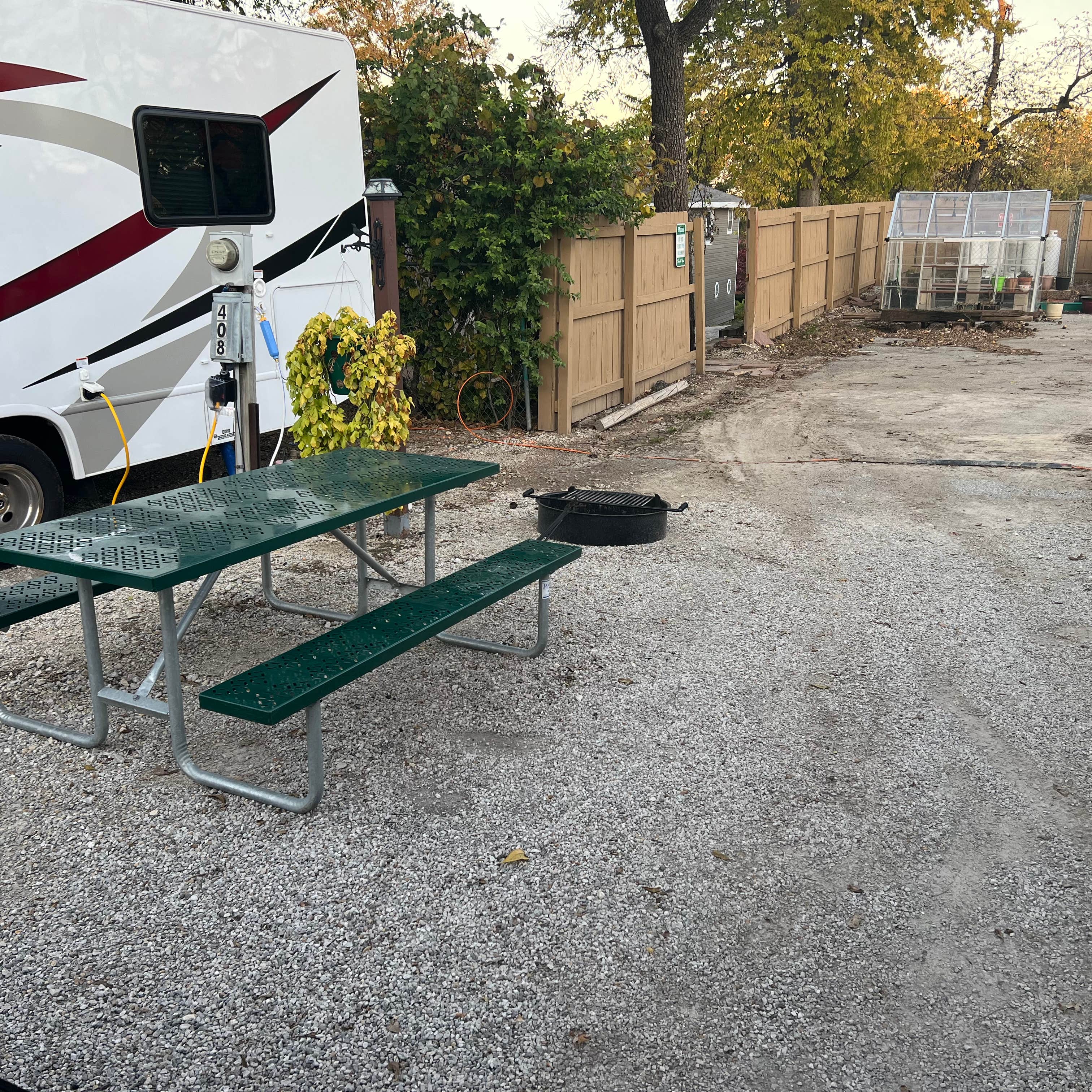 Walnut Grove RV Park | Mission, Kansas