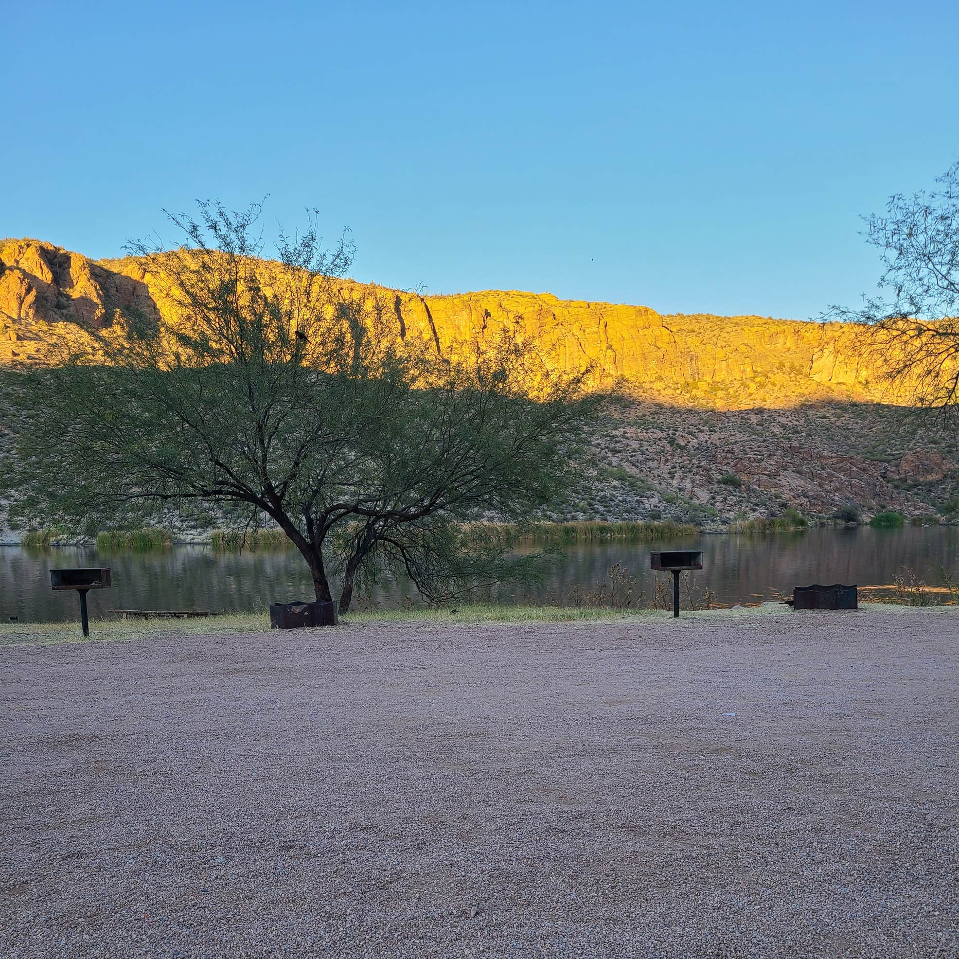 Canyon Lake Marina & Campground | Tortilla Flat, AZ
