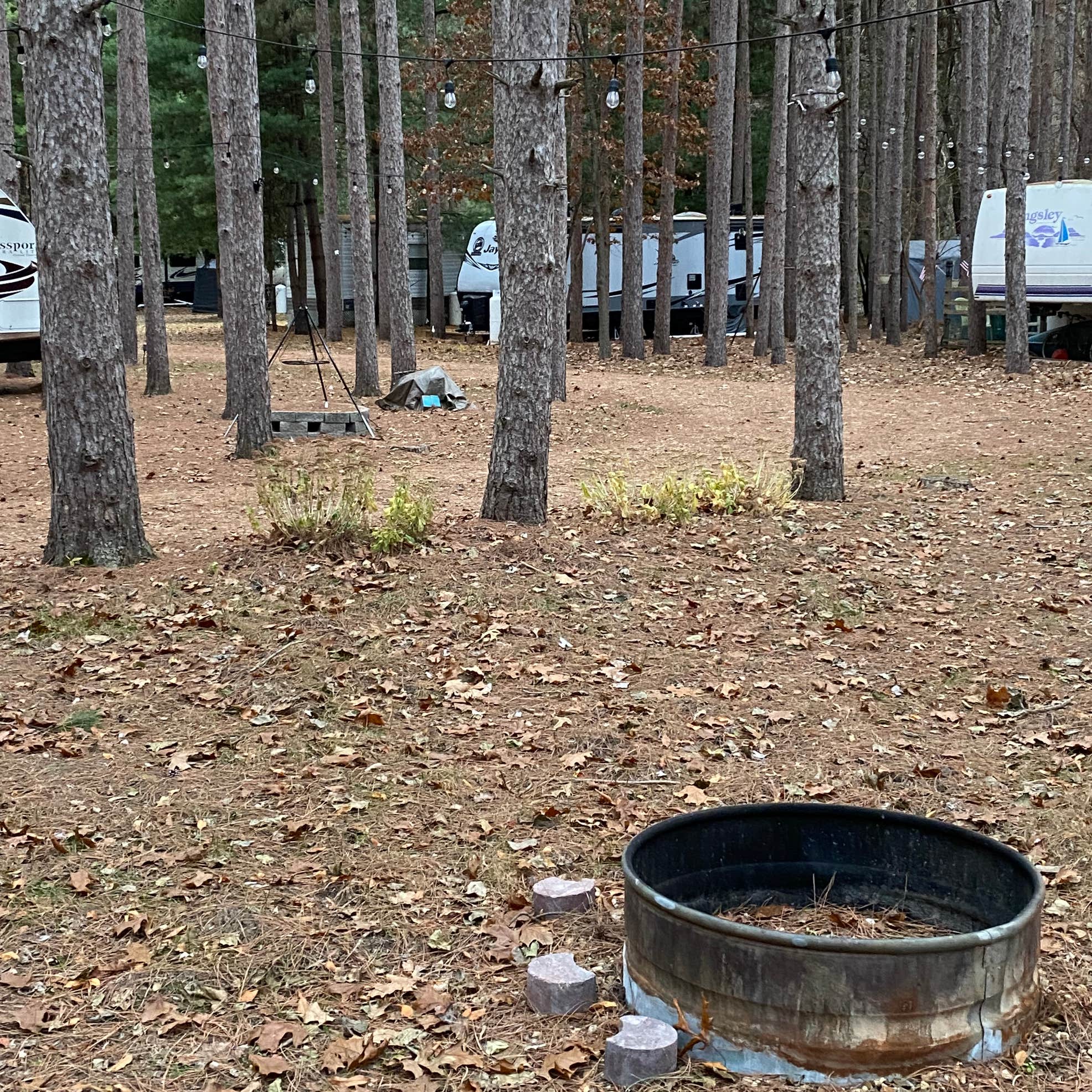 Pearl Lake Camping | South Beloit, Illinois