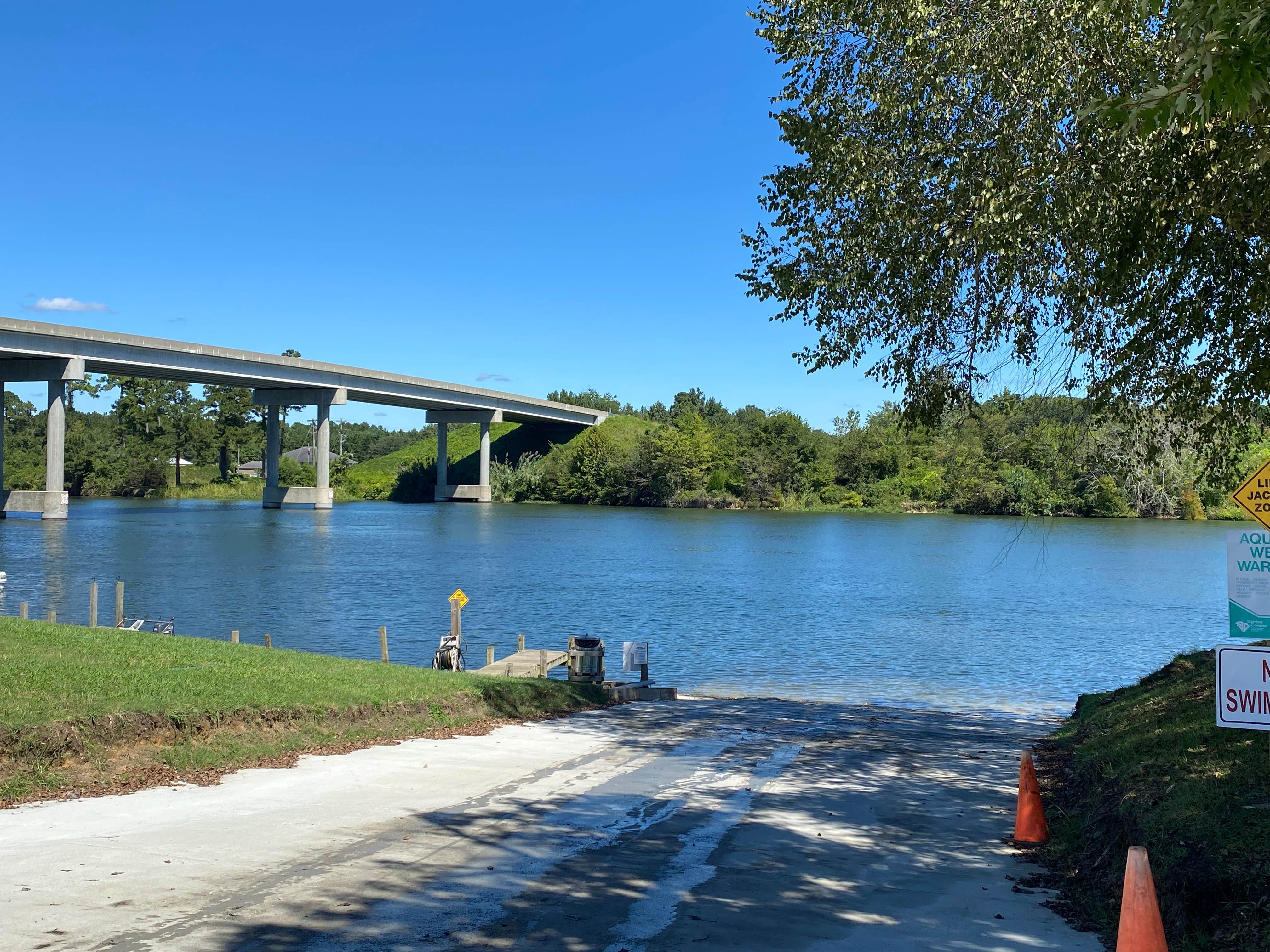 Hill's Landing & RV Park | Cross, SC