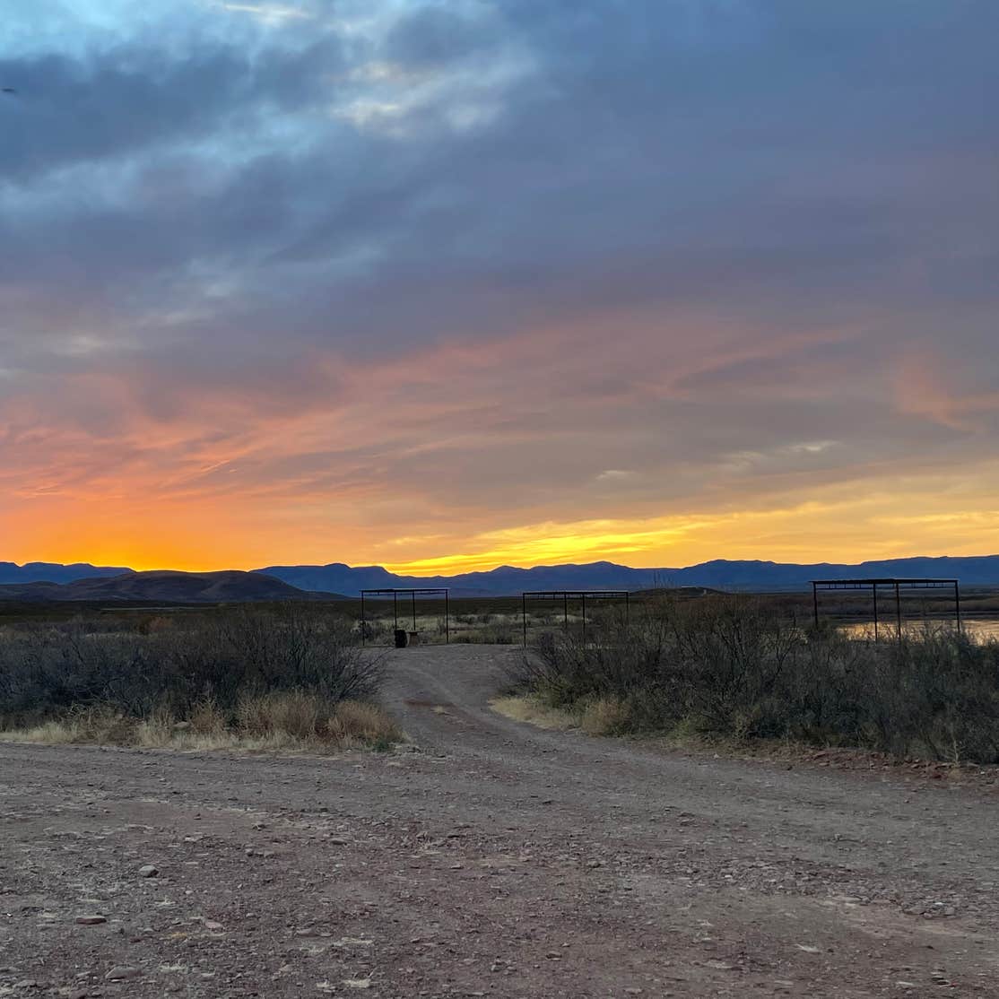 Balmorhea Lake Public Campground | Balmorhea, Texas