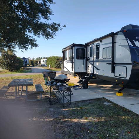 Coastal GA RV Resort | Brunswick, Georgia