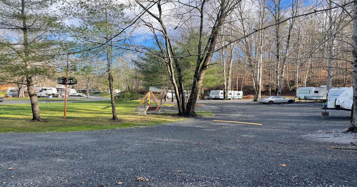 Ararat River Campground | Pinnacle, North Carolina