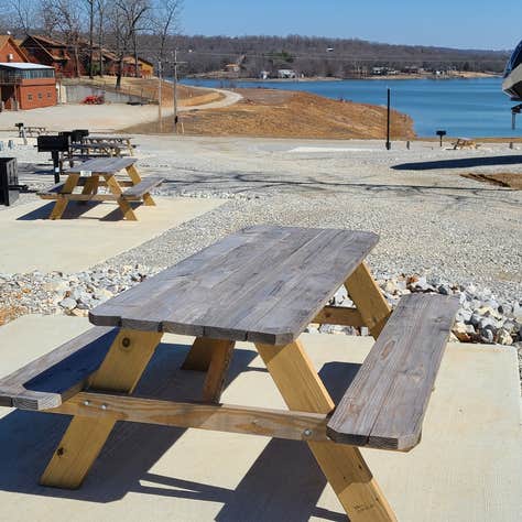 Crown Lake RV Resort | Cherokee Village, Arkansas