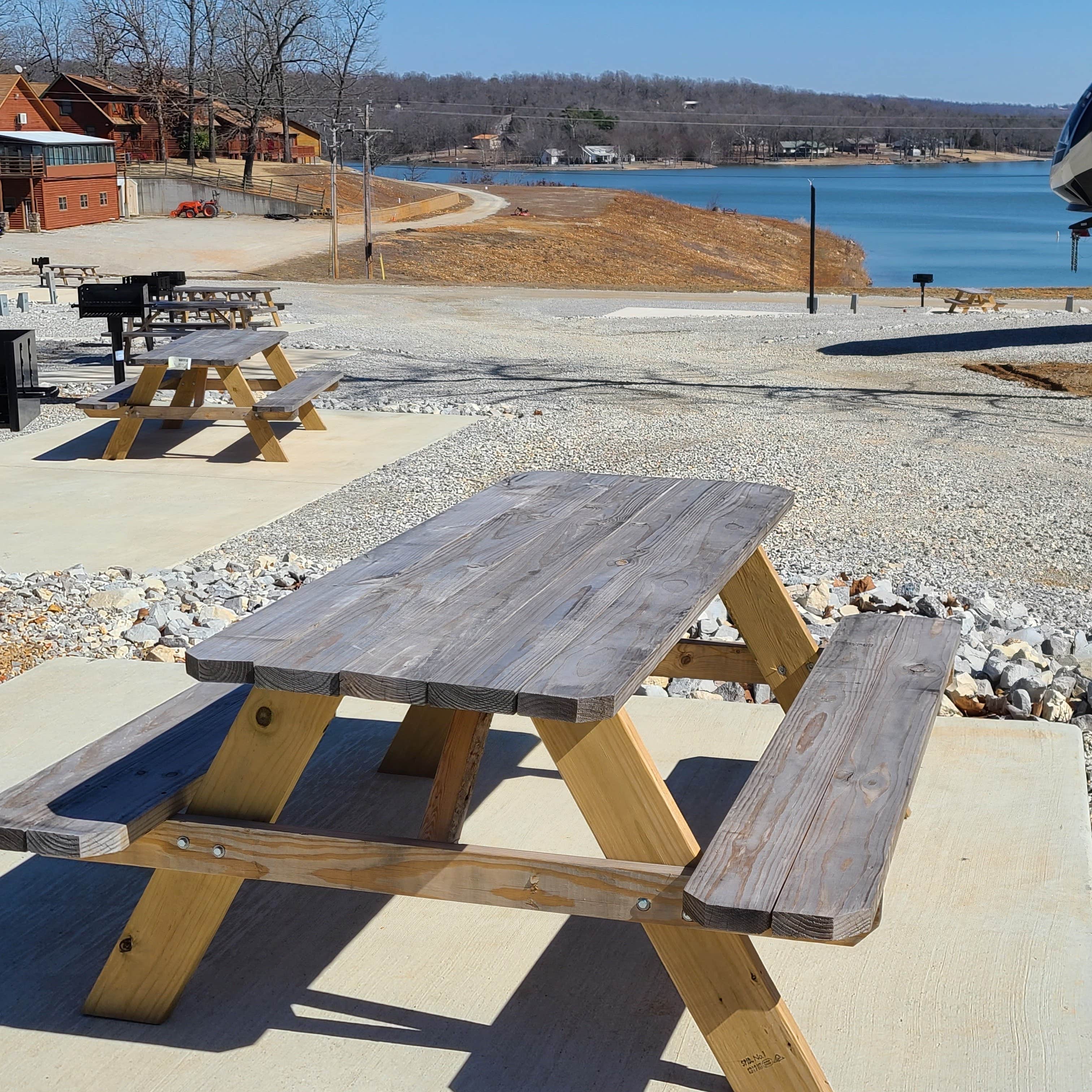 Crown Lake RV Resort | Cherokee Village, Arkansas