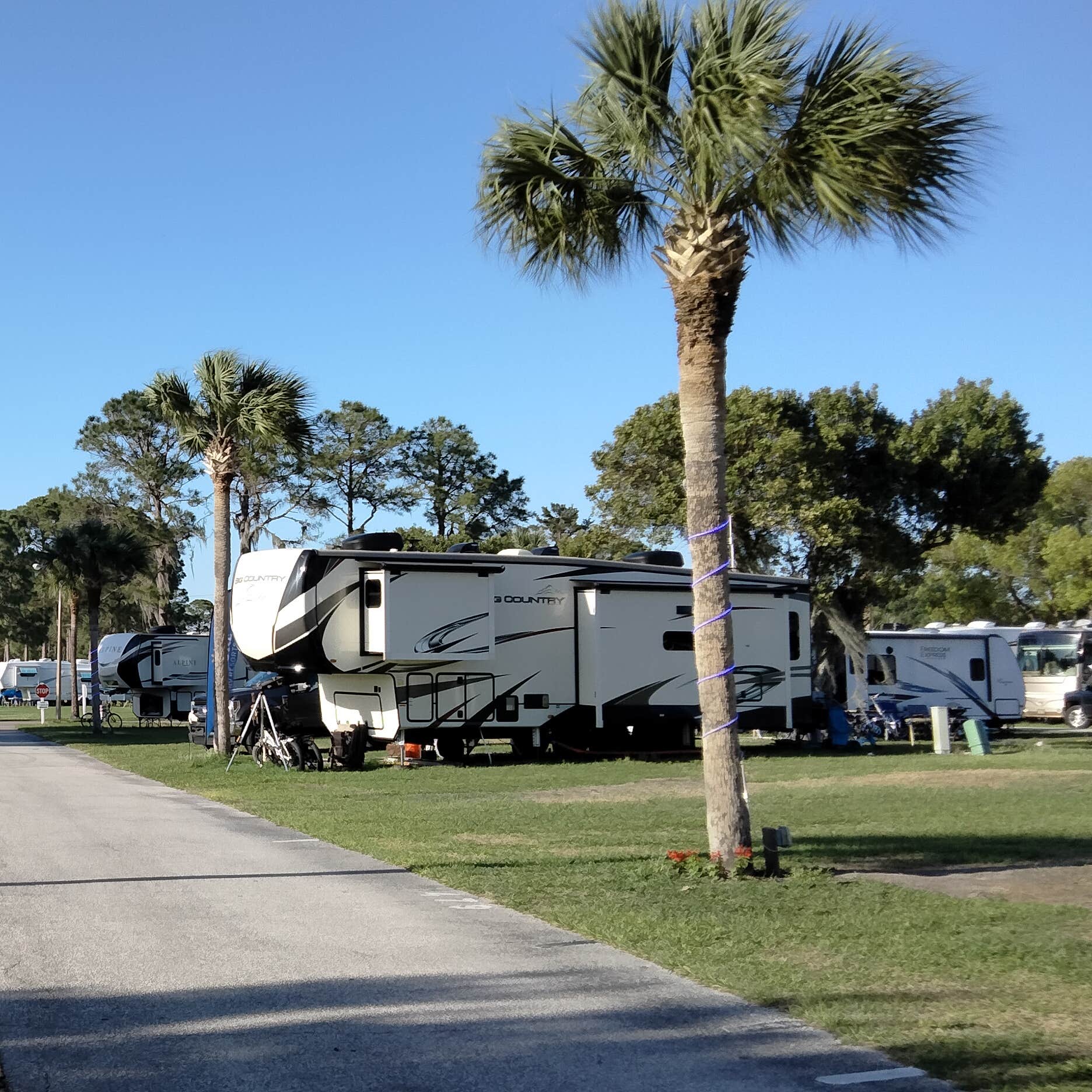 Encore Southern Palms Camping | Eustis, Florida