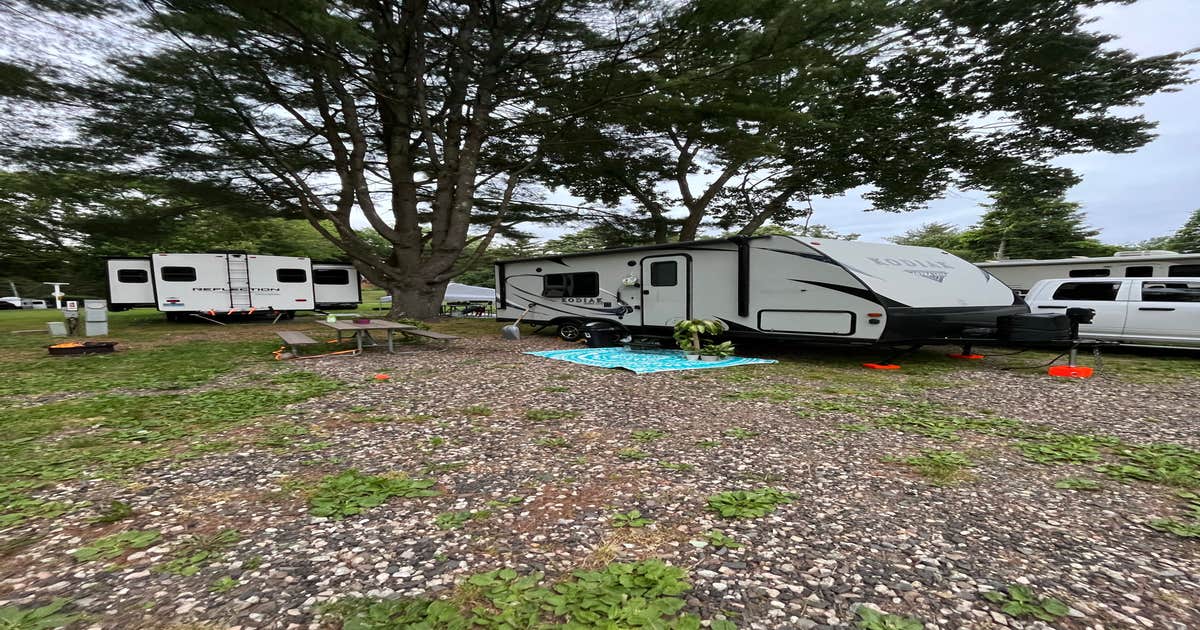 Wolf's Den Family Campground | Hadlyme, Connecticut