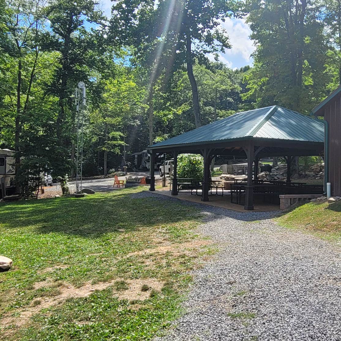 Raystown Lake / Saxton KOA at Four Seasons Camping | Saxton, PA