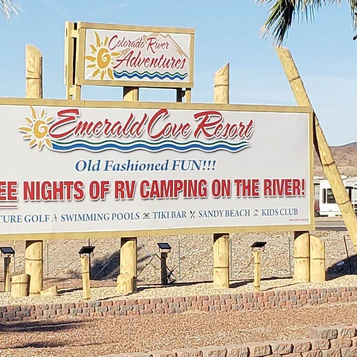 Emerald Cove Resort Camping | Earp, California