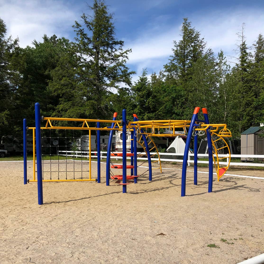 Cozy Pond Camping Resort | Contoocook, New Hampshire