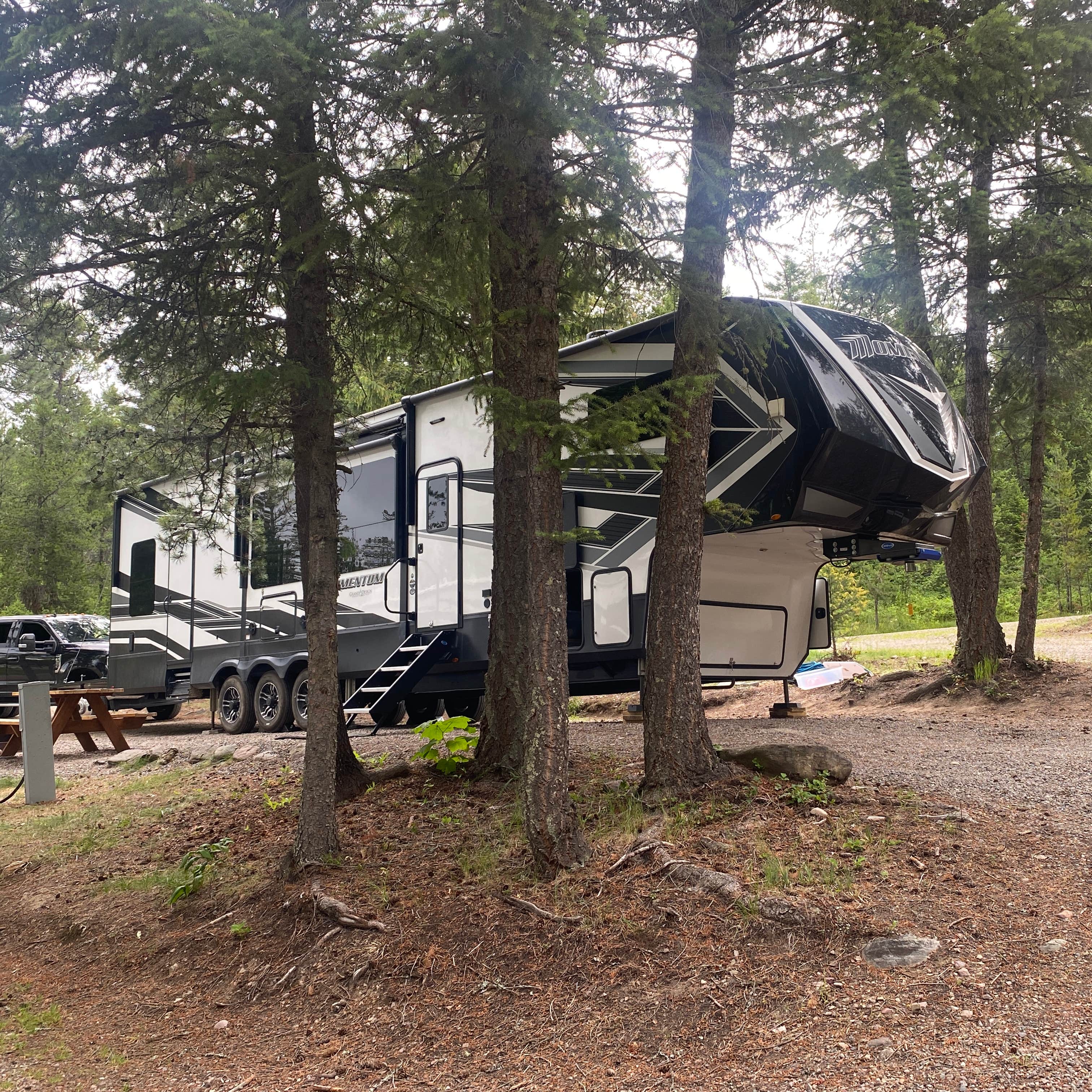 Mountain Meadow RV Park and Cabins | Martin City, Montana