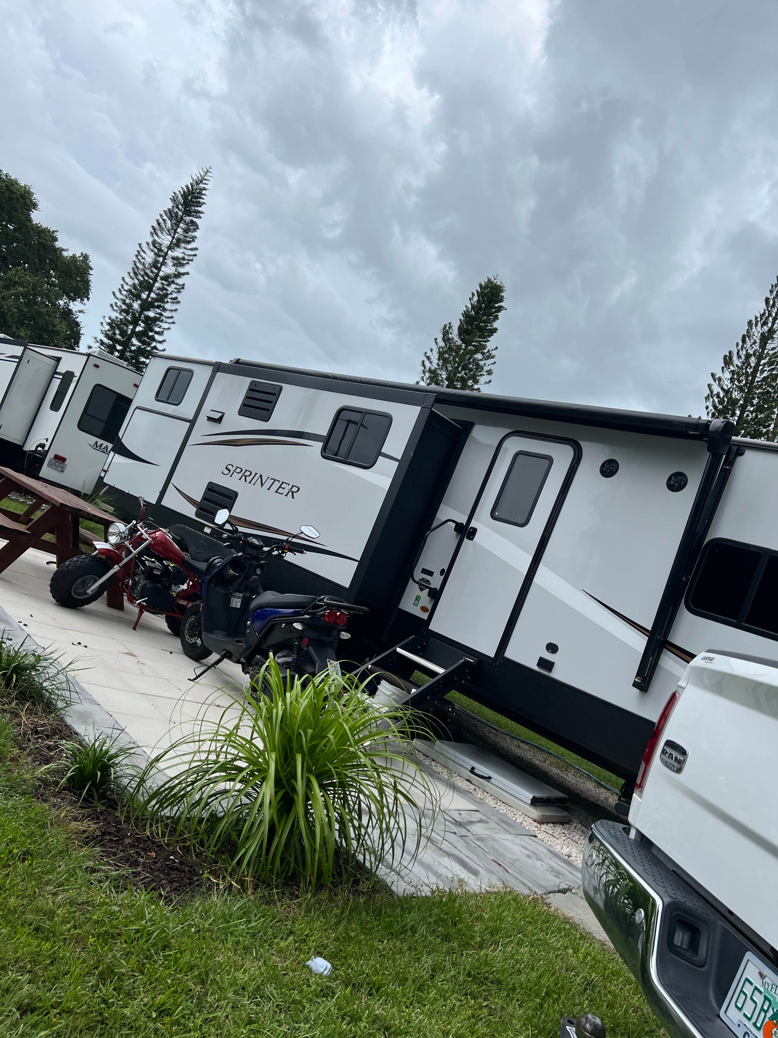 Avalon RV Resort | Clearwater, FL
