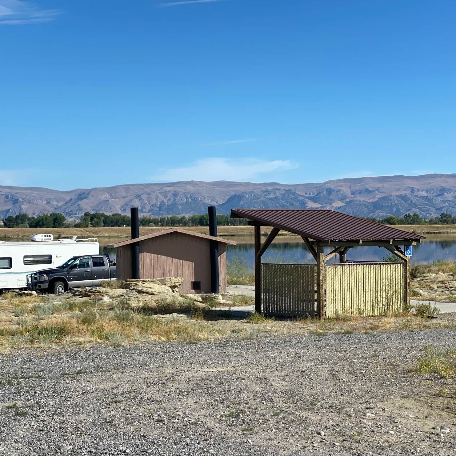 Lake Cameahwait Camping | Shoshoni, Wyoming