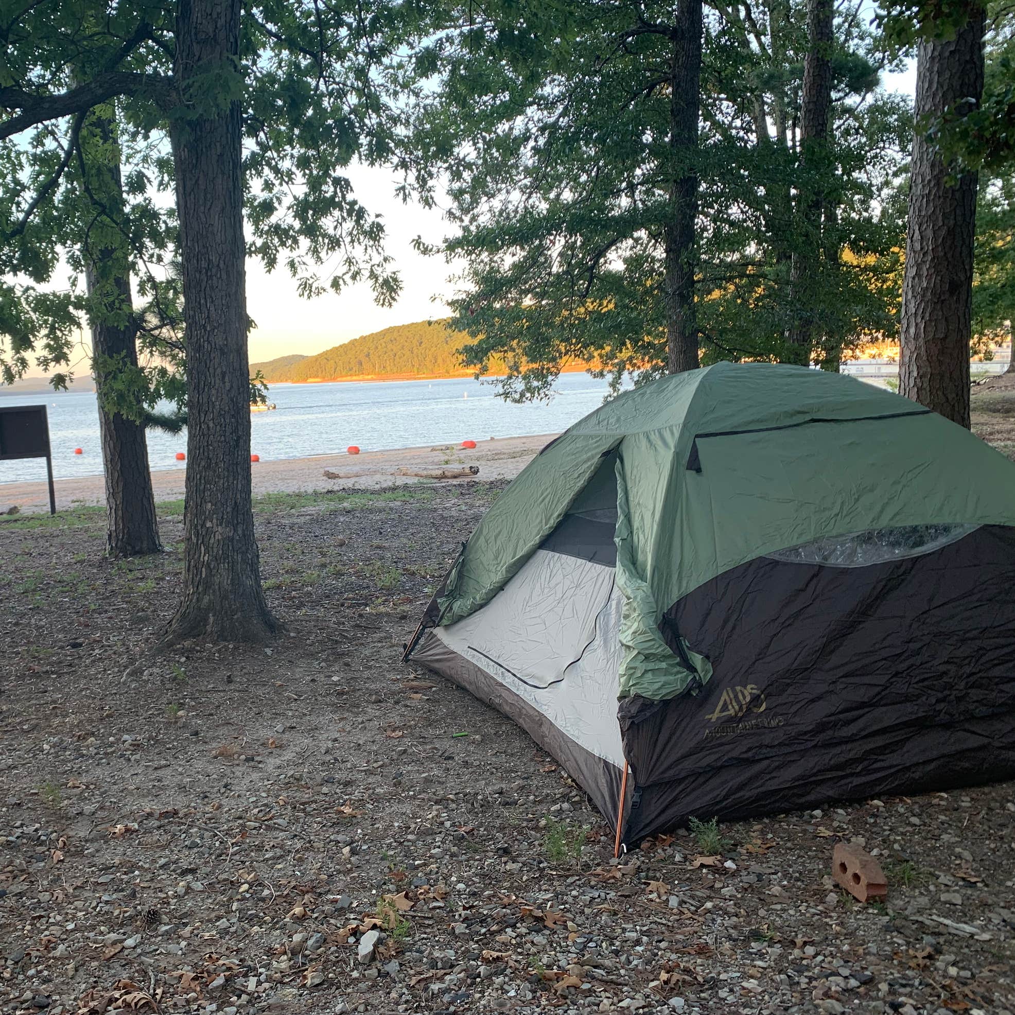 Brady Mountain - Lake Ouachita Camping | Royal, Arkansas