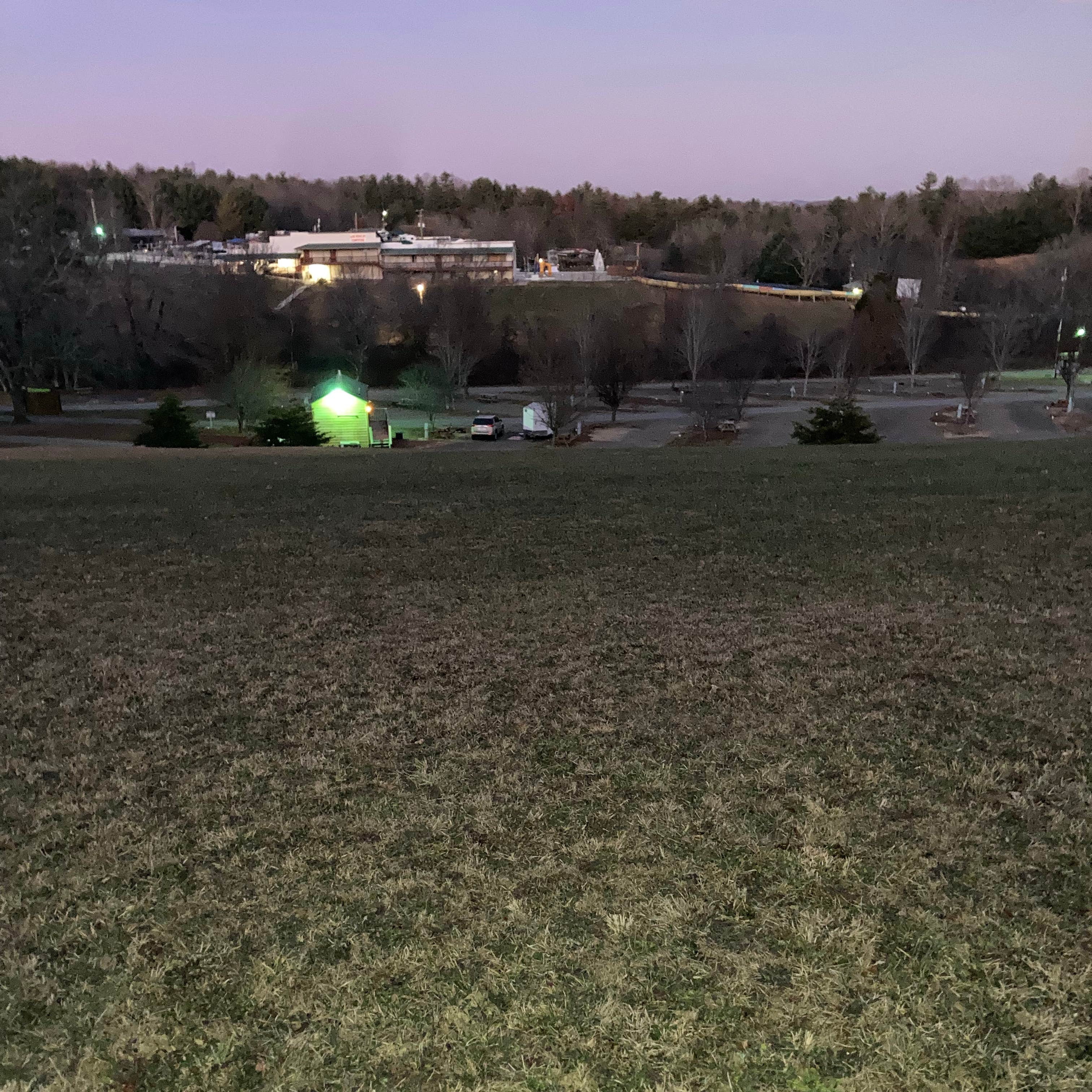 Lake Ridge RV Resort | Woodlawn, Virginia