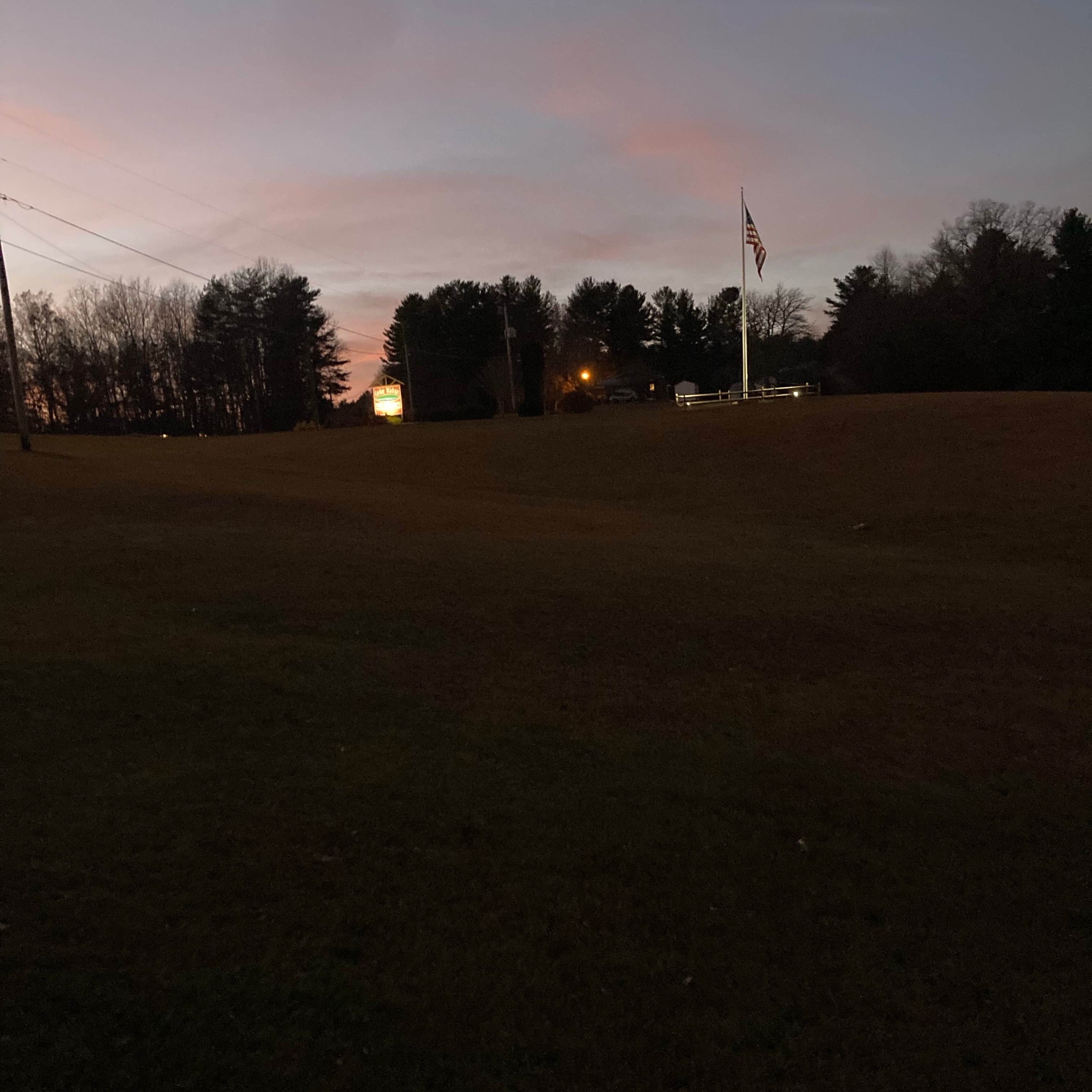 Lake Ridge RV Resort | Woodlawn, Virginia