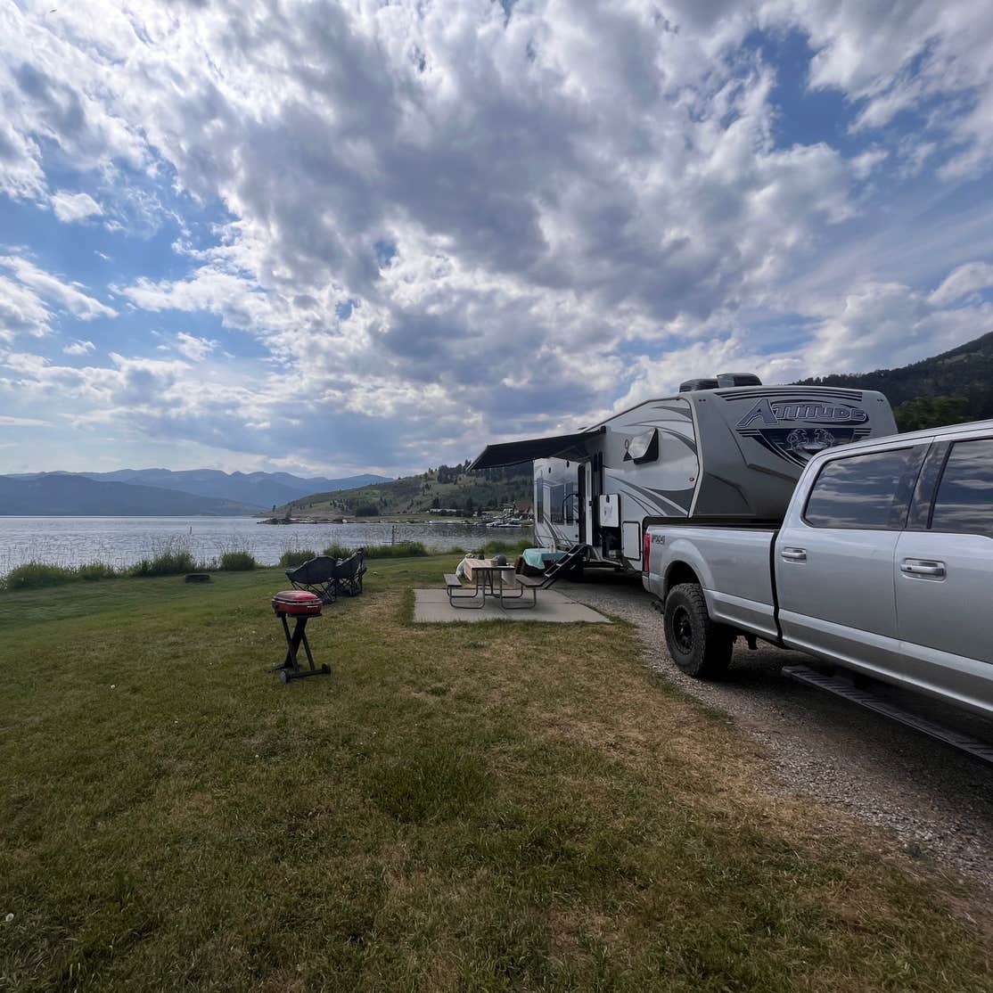 Yellowstone Holiday Resort Camping | West Yellowstone, MT