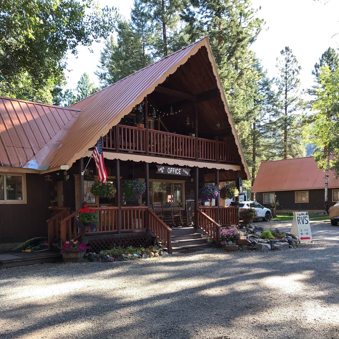 Blue Spruce RV Park & Cabins | Cascade, Colorado
