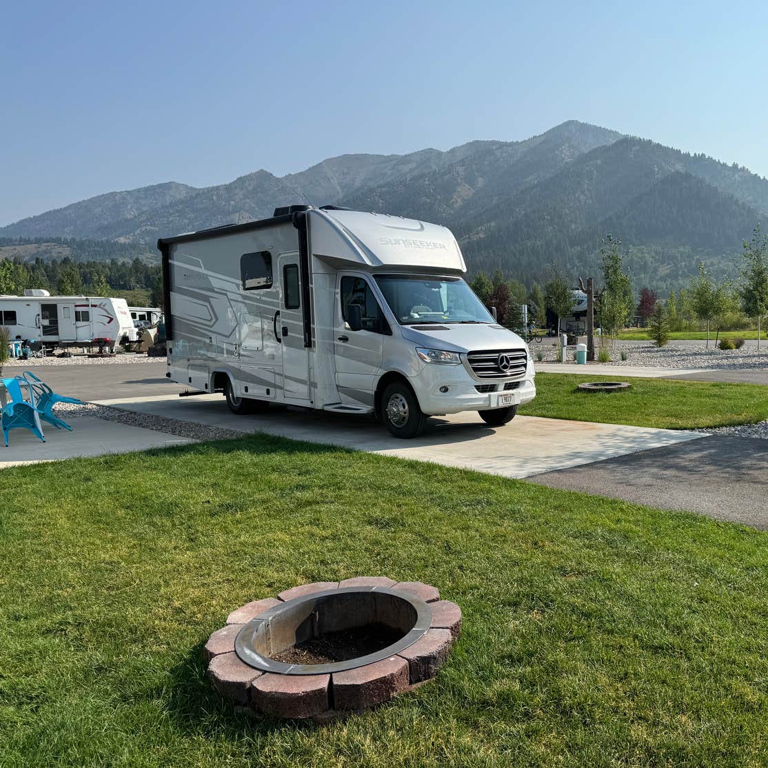 Alpine Valley RV Resort | Alpine, WY