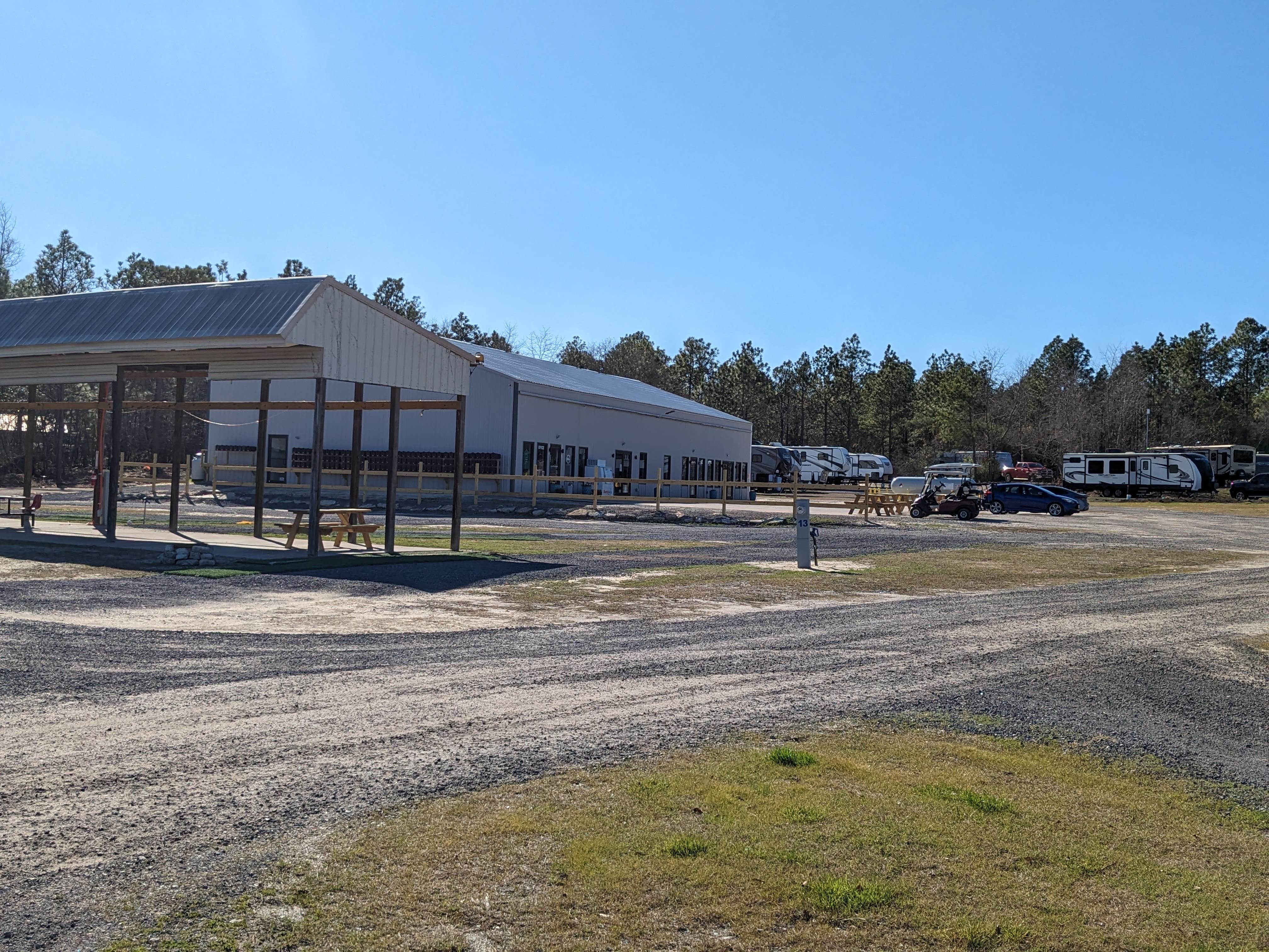 Big Rig Friendly RV Resort | Cayce, SC