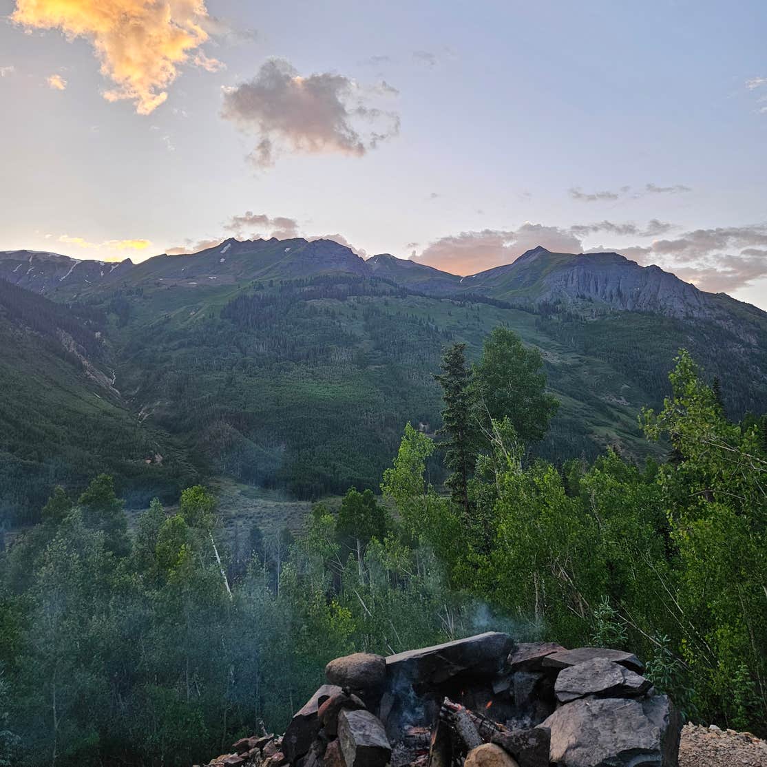 Brown Mountain Rd ( Flynt Overlook) Camping | Ouray, Colorado