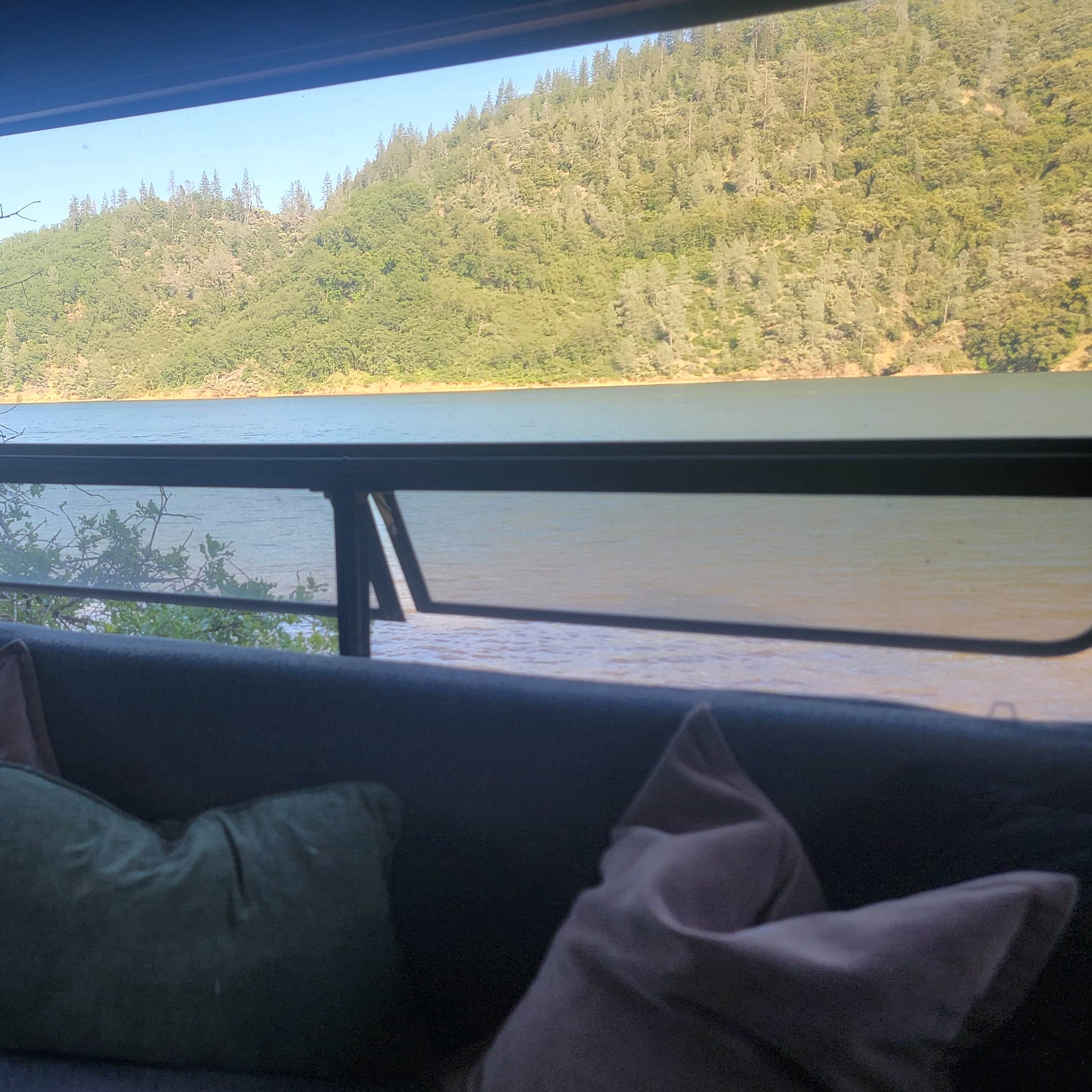Beehive Point Shoreline Campground | Lakehead, CA