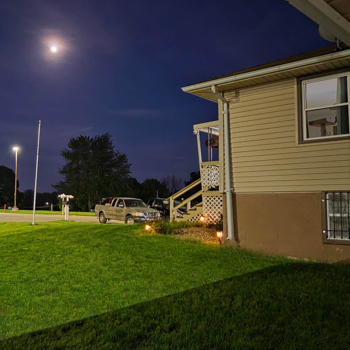 Campus RV Park | Independence, Missouri