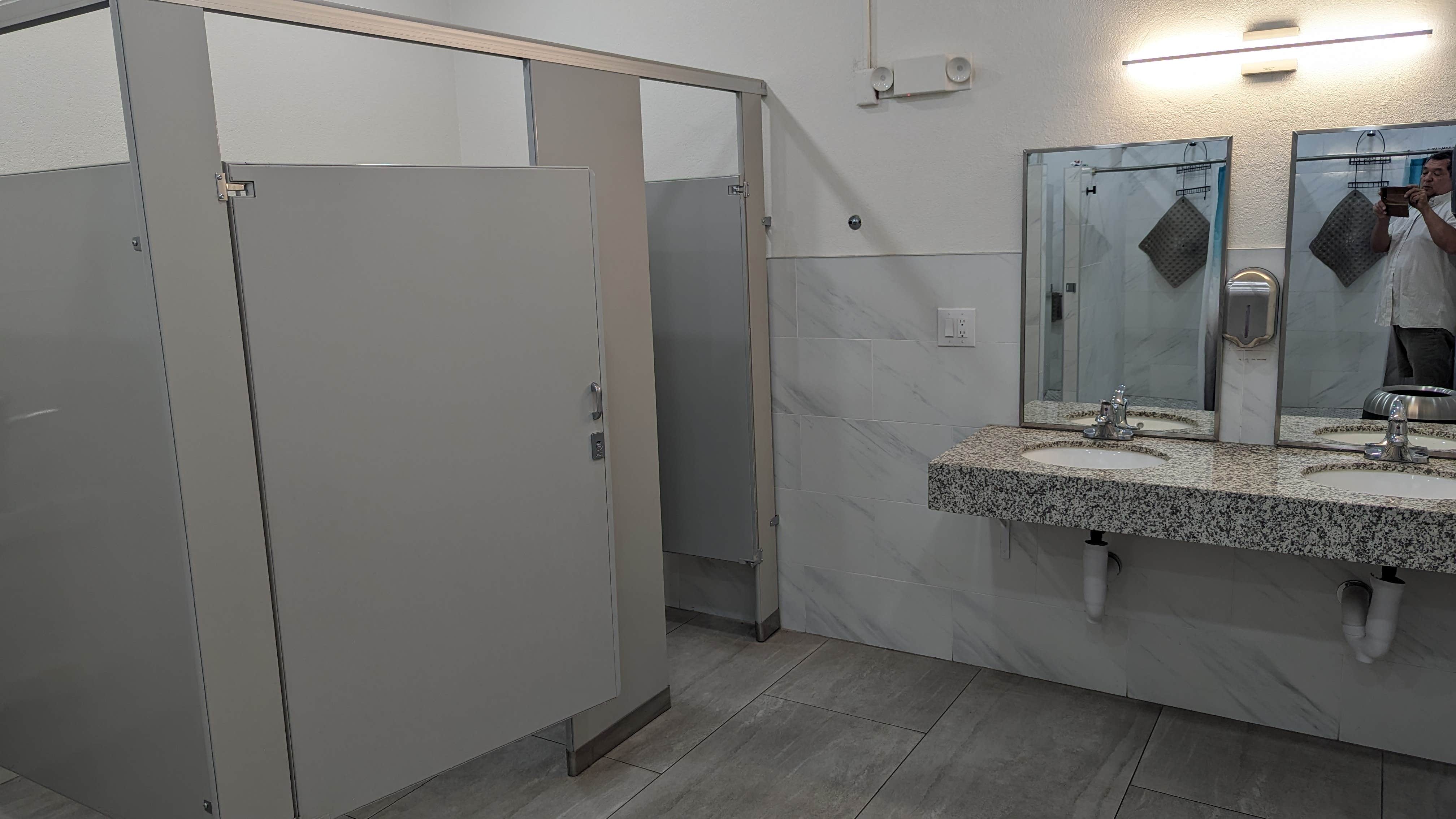 Caravan Oasis RV Resort | Yuma, AZ