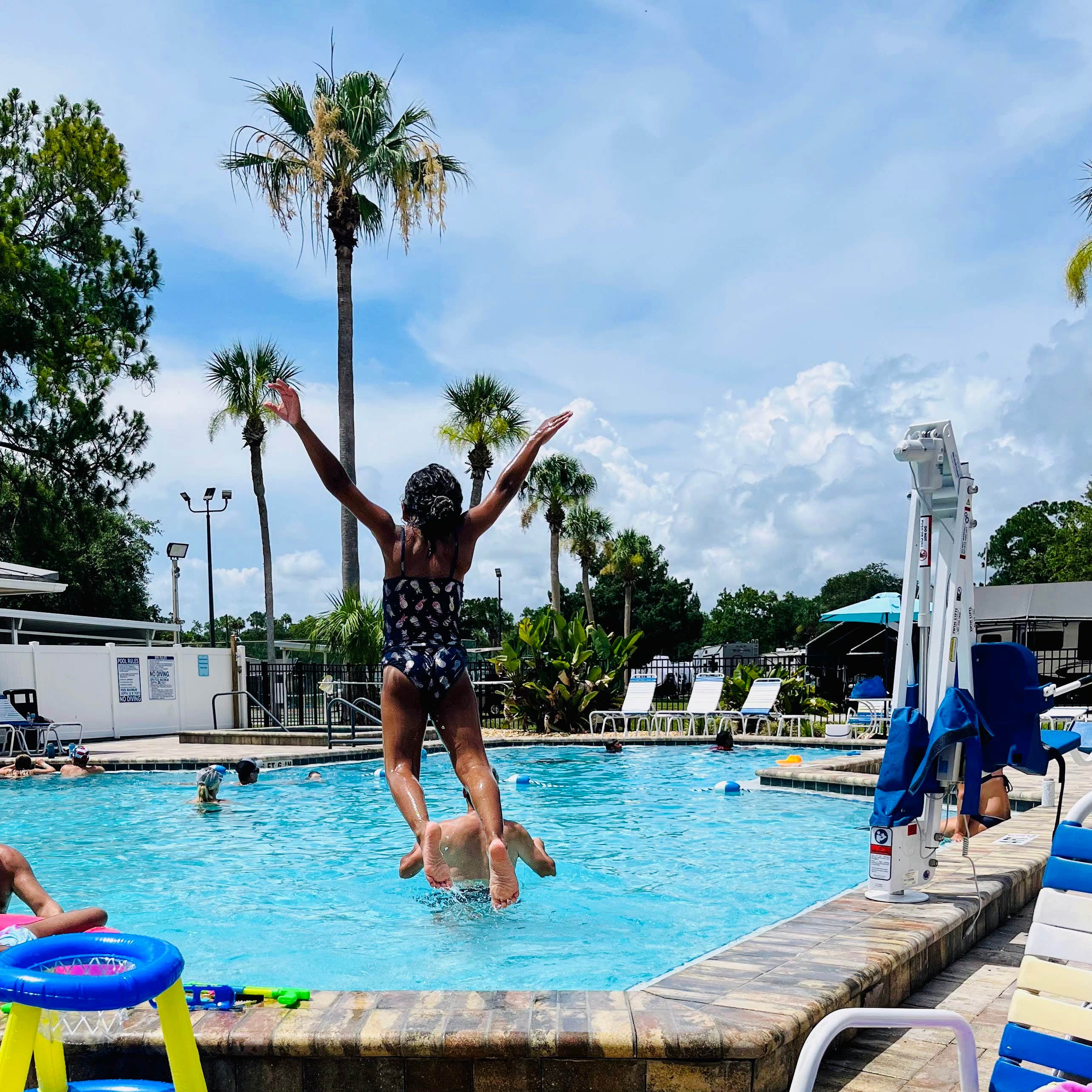 Encore Crystal Isles Camping | Crystal River, Florida