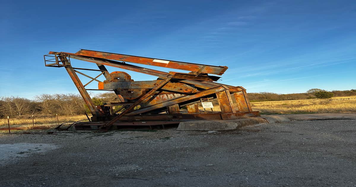 Dead Pump Jack Camping | Alvord, Texas