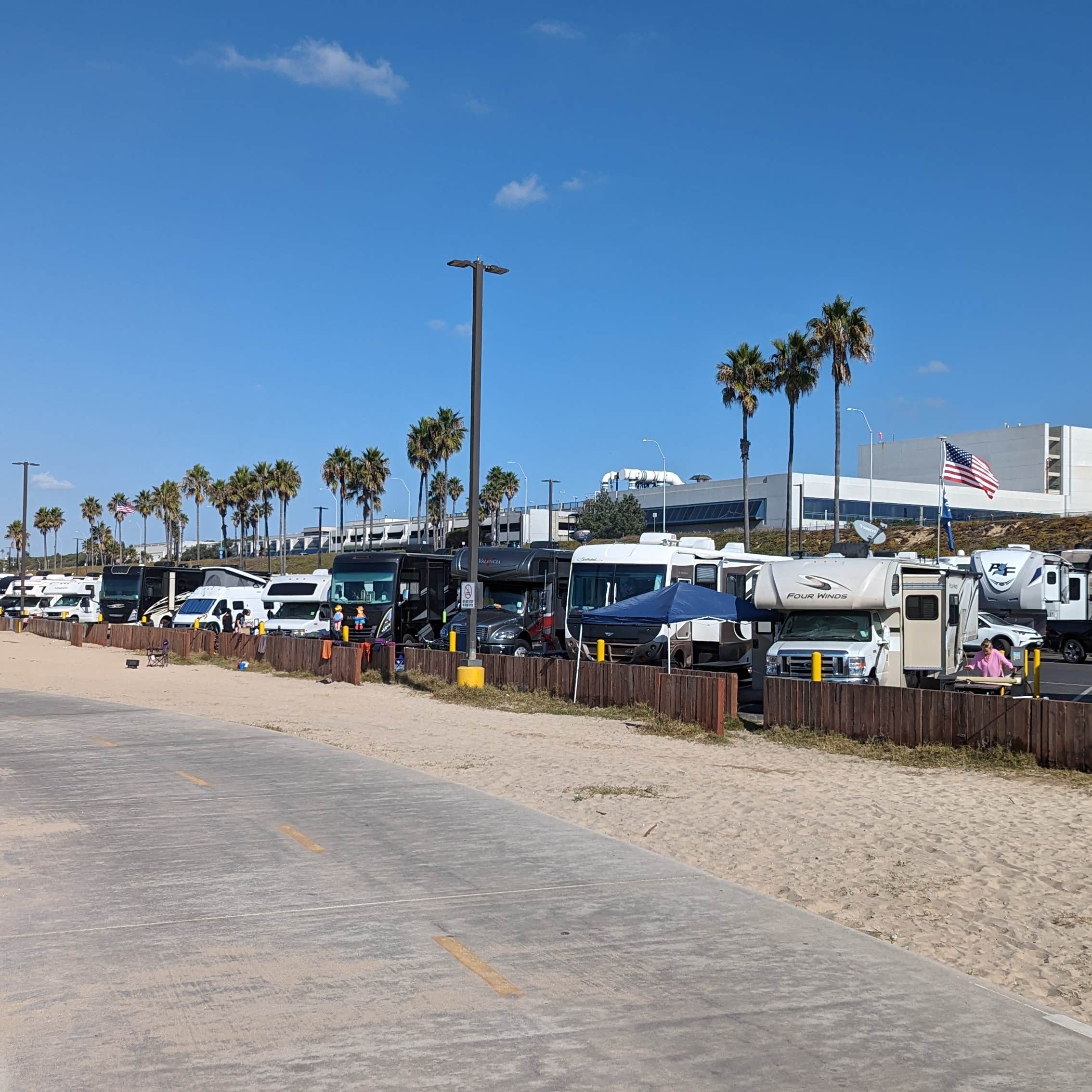 Dockweiler Beach RV Park | El Segundo, California