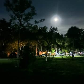 Manatee Hammock Campground | Sharpes, Florida