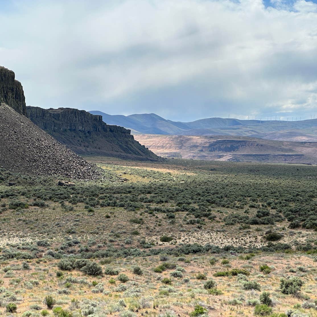 Frenchman Coulee Overland Overlook Dispersed Campsite | Vantage, Washington