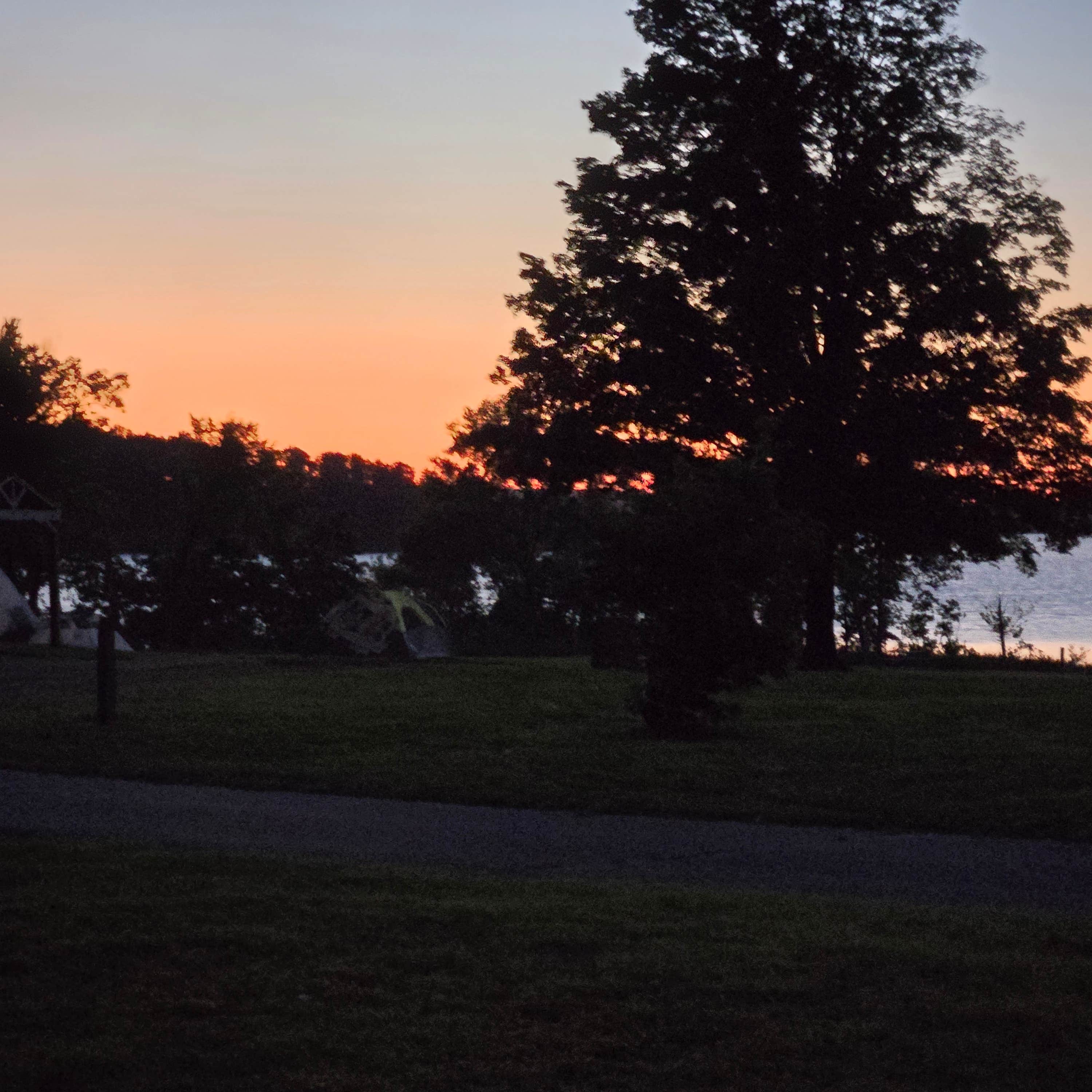 Hermitage Area Campground — Pomme de Terre State Park | Pittsburg, Missouri