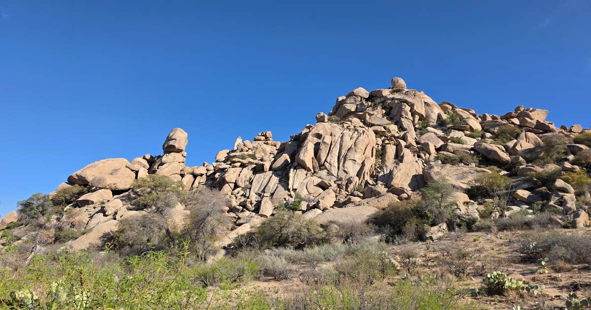 Indian Bread Rocks Camping | Bowie, Arizona