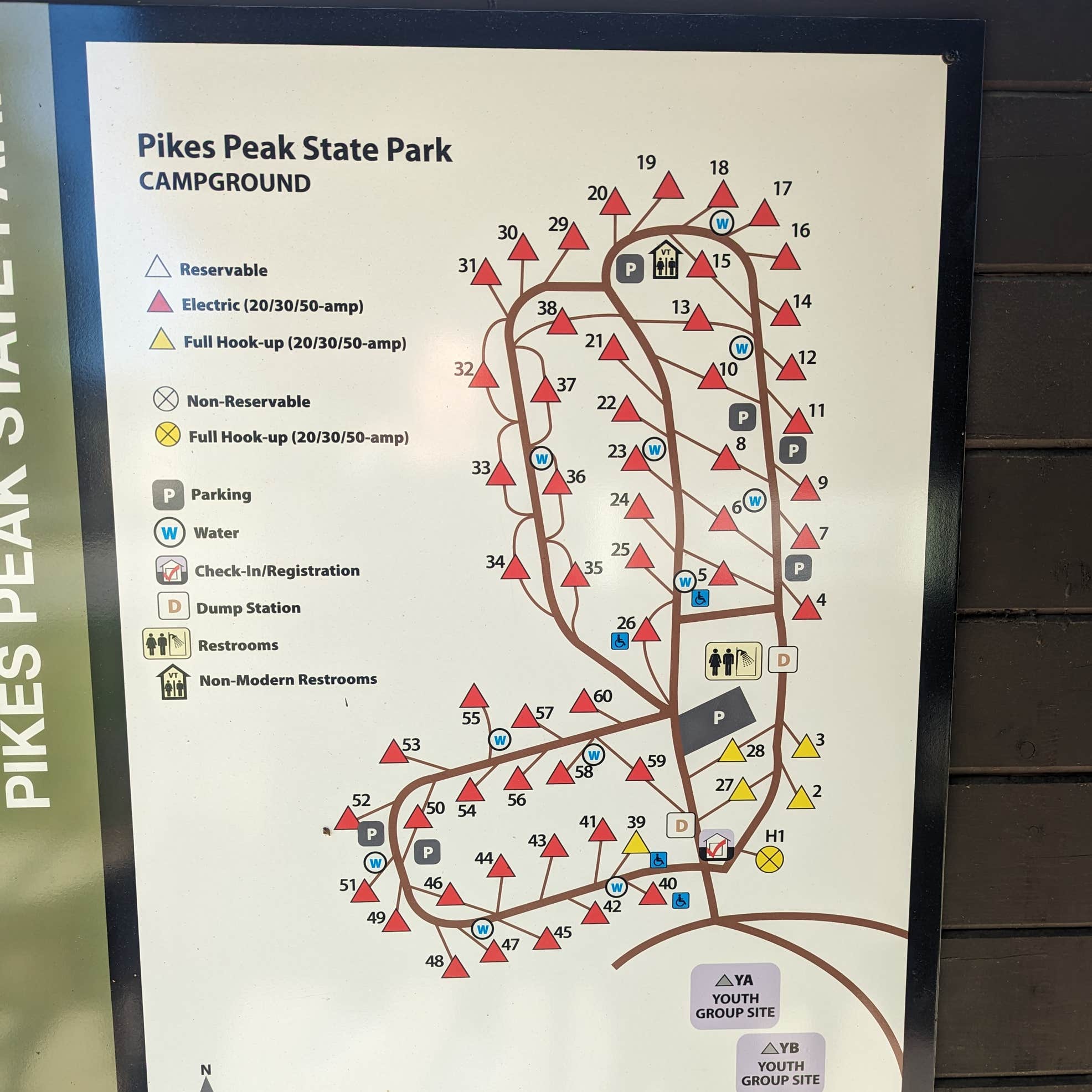 Pikes Peak State Park Campground | McGregor, Iowa