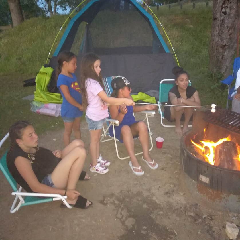 Lake Camanche Camping | Wallace, California