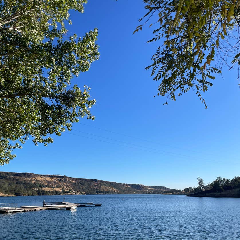 Lake Tulloch RV Campground and Marina | Fall River Lake, California