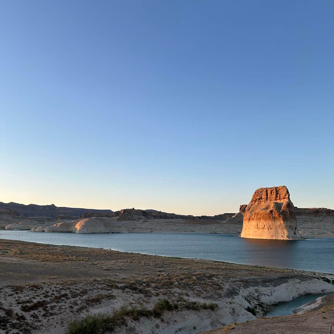 Lone Rock Beach Primitive Camping Area — Glen Canyon National ...